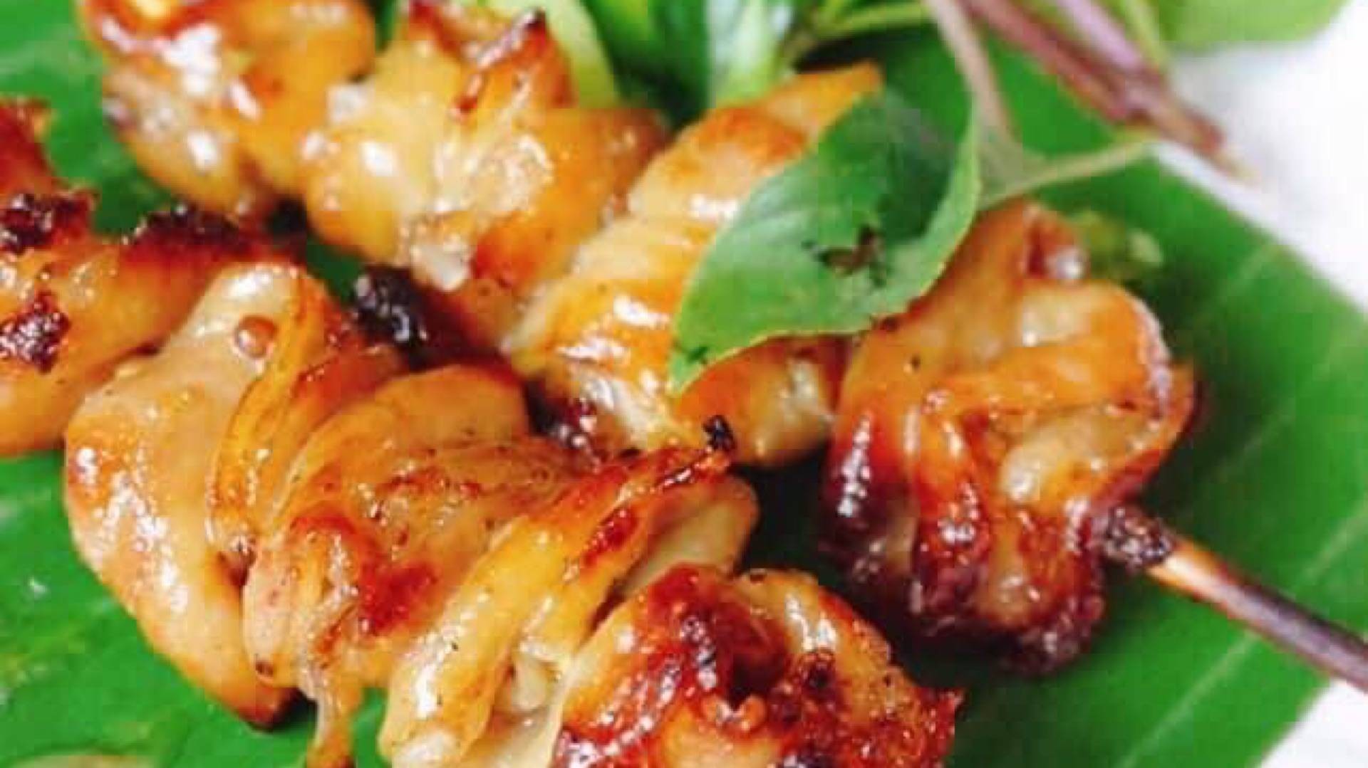 ไส้ย่าง หมูย่าง น้ำจิ้มแจ๋วบอกต่อสาขาตลาดนัดคาวบอย หลังตลาดนัด 2477 ...