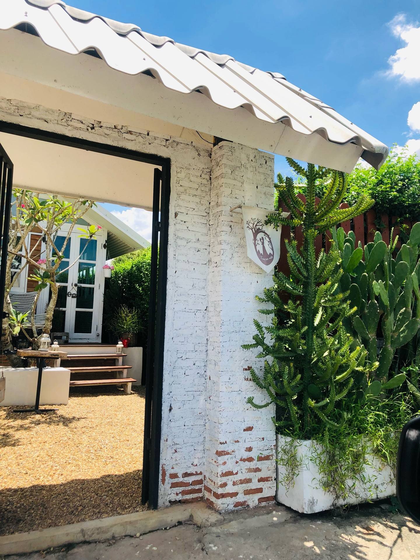 รีวิว Fairy Tale Cafe - ร้านลึกแต่ไม่ลับ สไตล์น่ารัก บรรยากาศดีมีวิว ...