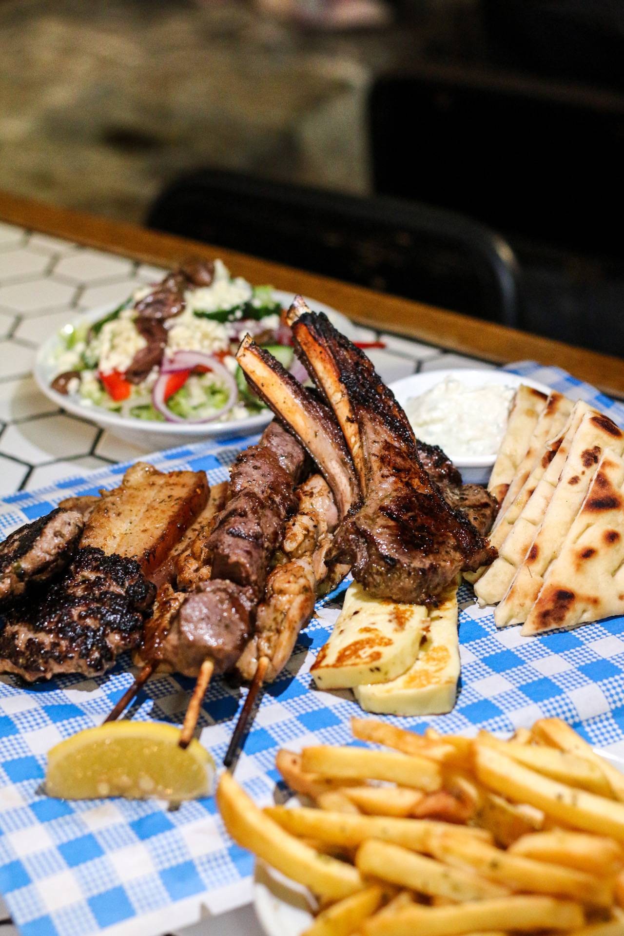 รีวิว Greek on Soul - Affordable 🇬🇷 Greek food near the beach. Amazing ...