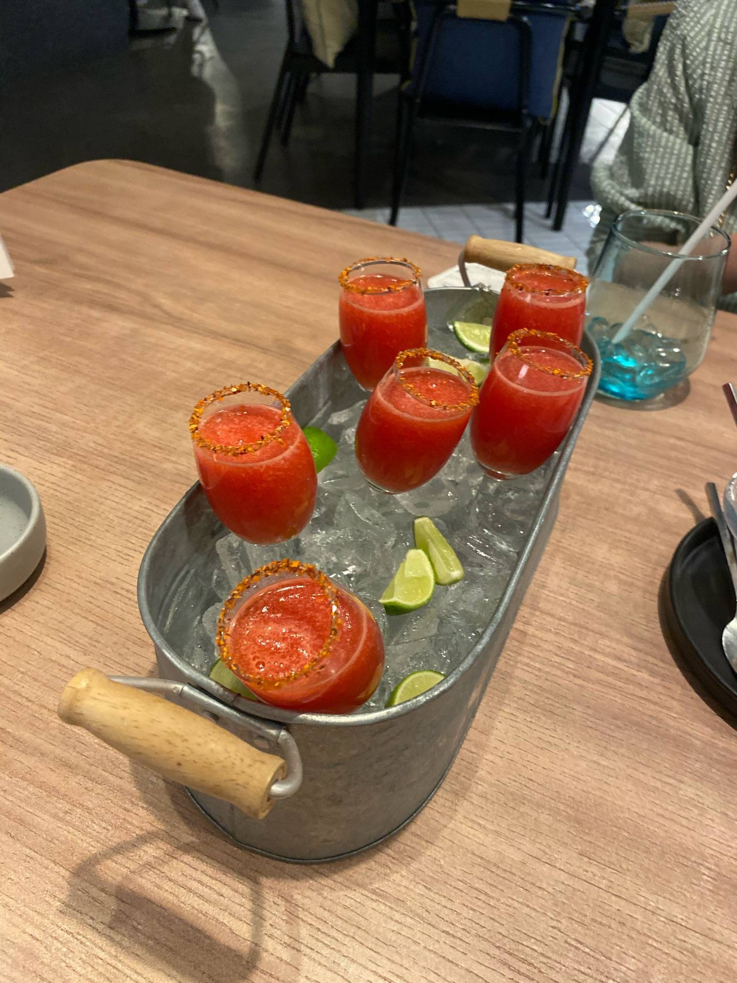 รีวิว Kinlenn Eatery & Play Ari - ร้านอาหารบรรยากาศดี เพลงสดเพราะมาก