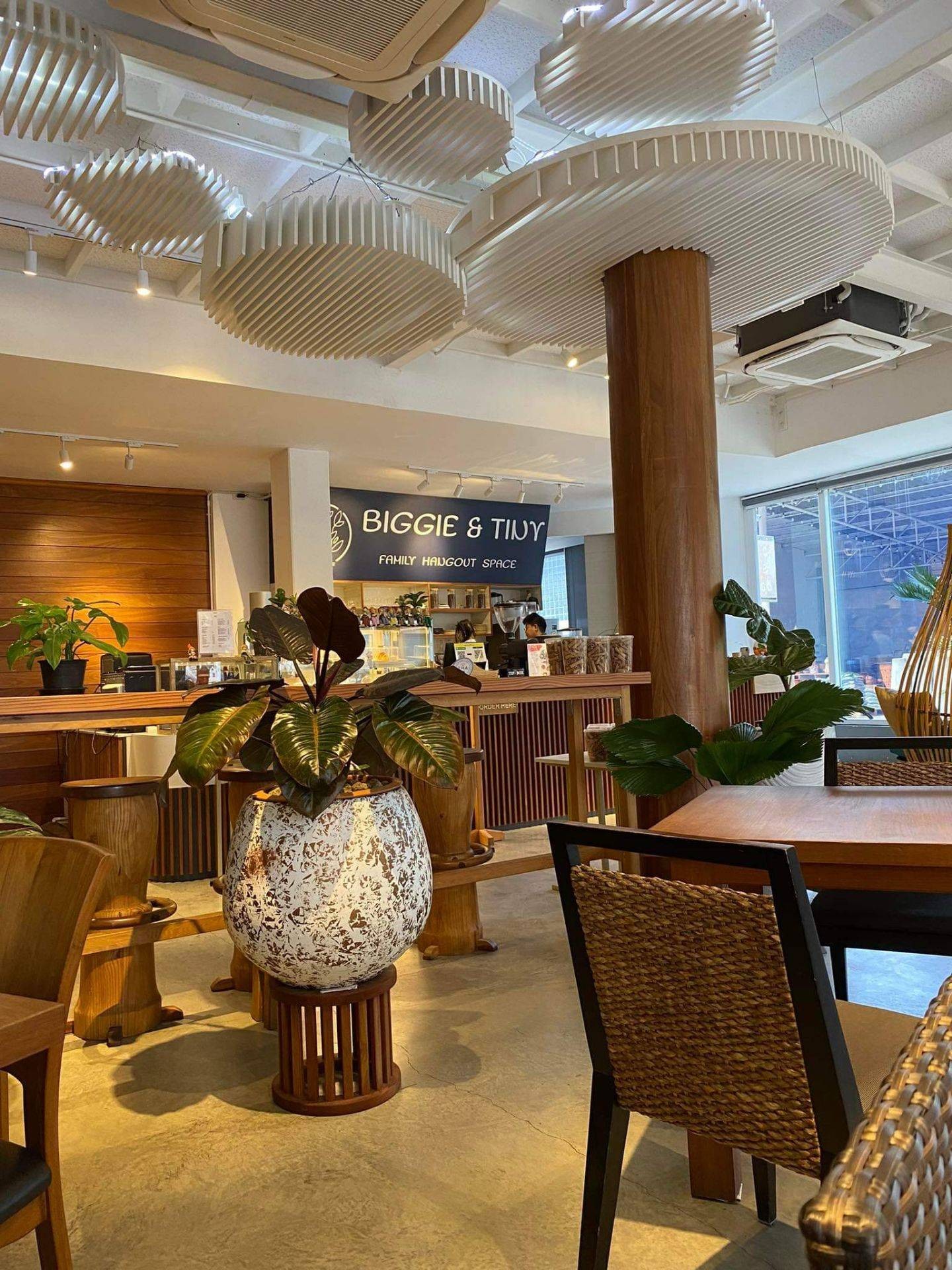 รีวิว Biggy&Tiny Cafe - มากี่ครั้งก็ดี
