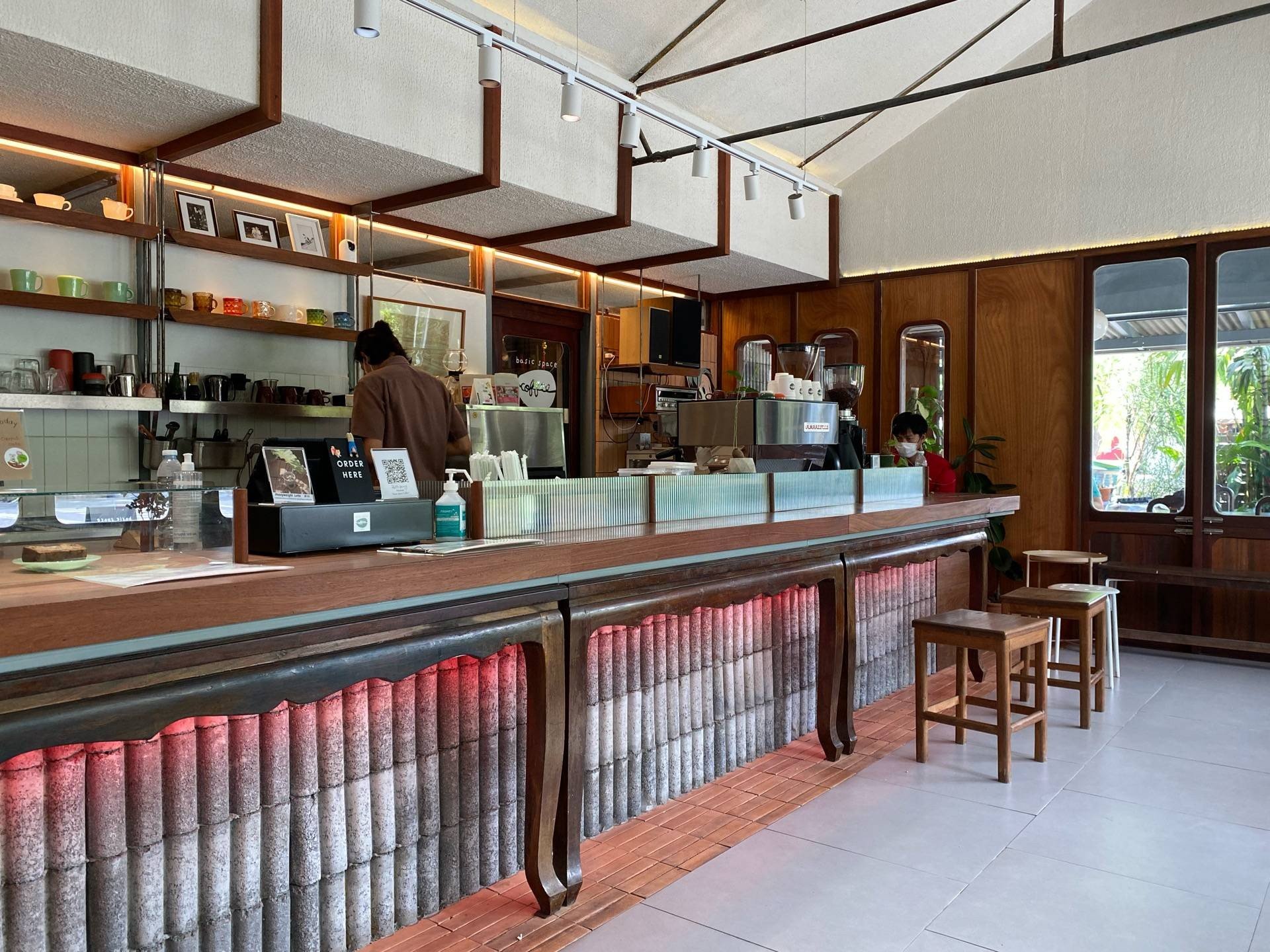 รีวิว Basic Space Coffee - กาแฟน้ำมะพร้าวคือสุดมากค่ะ