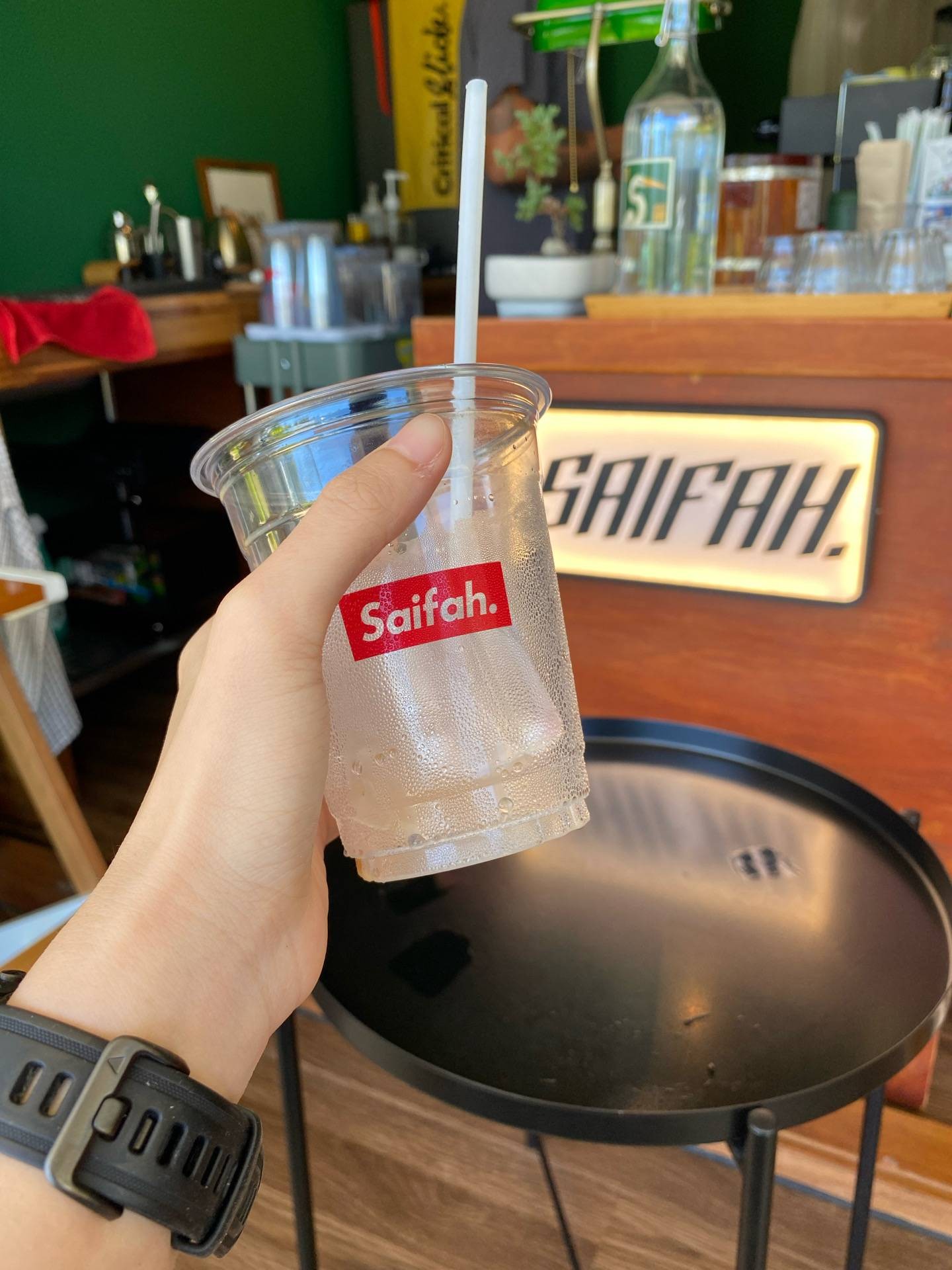 รีวิว Saifa Society - ถ่ายไม่ทัน ช็อตโคตรดี บรรยากาศร้านอบอุ่นมาก โคตรชอบ - Wongnai