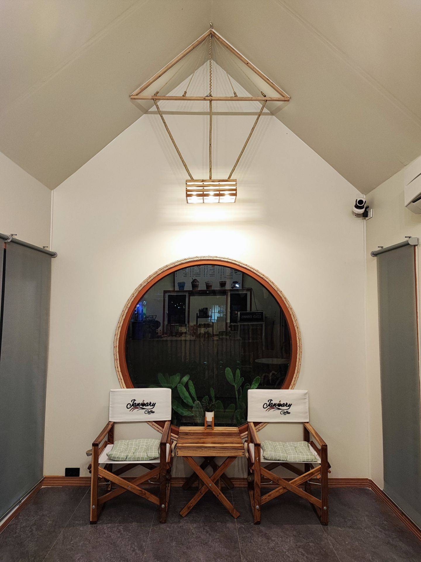 รีวิว January Coffee 1 - มีบริการส่งฟรีในเขตหนองหาน