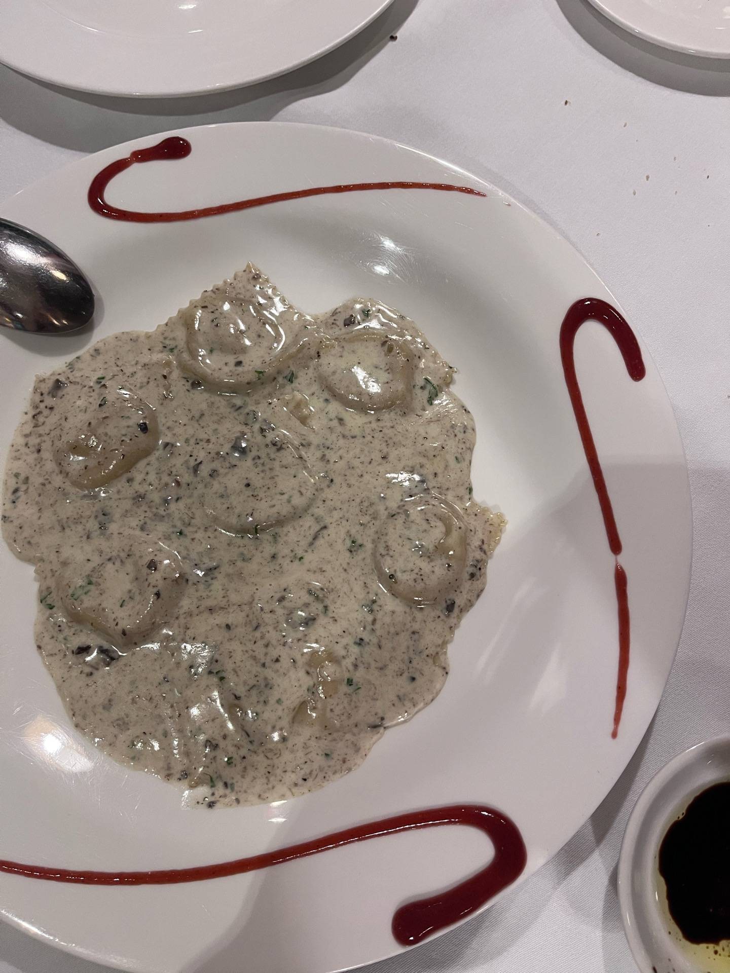 รีวิว Lenzi Tuscan Kitchen - Dining experience at Lenzi ; a bit rowdy ...