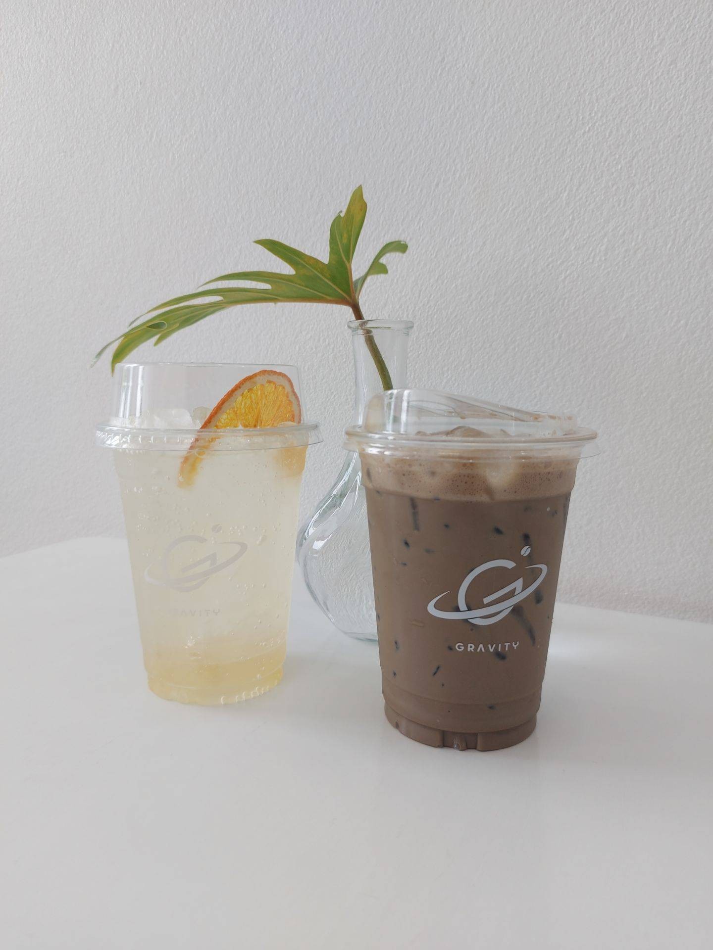 รีวิว Gravity Cafe &more - ร้านคาเฟ่น่ารักๆ ริมโขง โฮจิฉะ มัจฉะ อร่อย นัวๆ ยูสุเลมอนโซดา สดชื่น ...