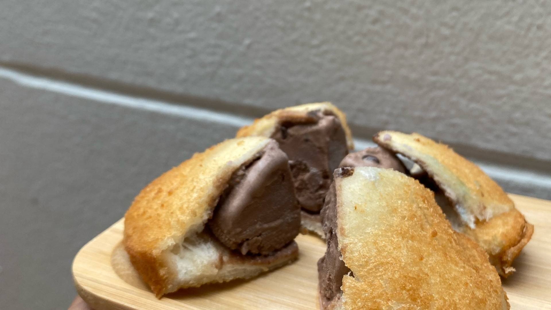 ไอติมทอด Chami Chami พุทธมณฑลสาย 1 ซอย 4 - สั่งอาหารเดลิเวอรี | Wongnai ...