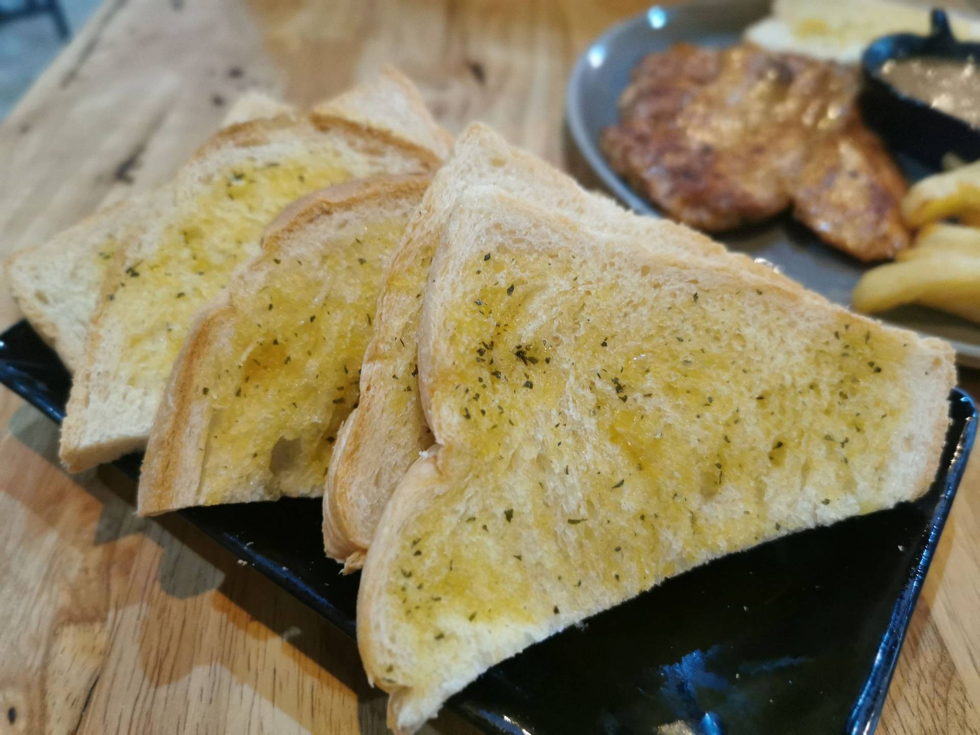 รูป Oaker Steak @ MRT Tha Phra