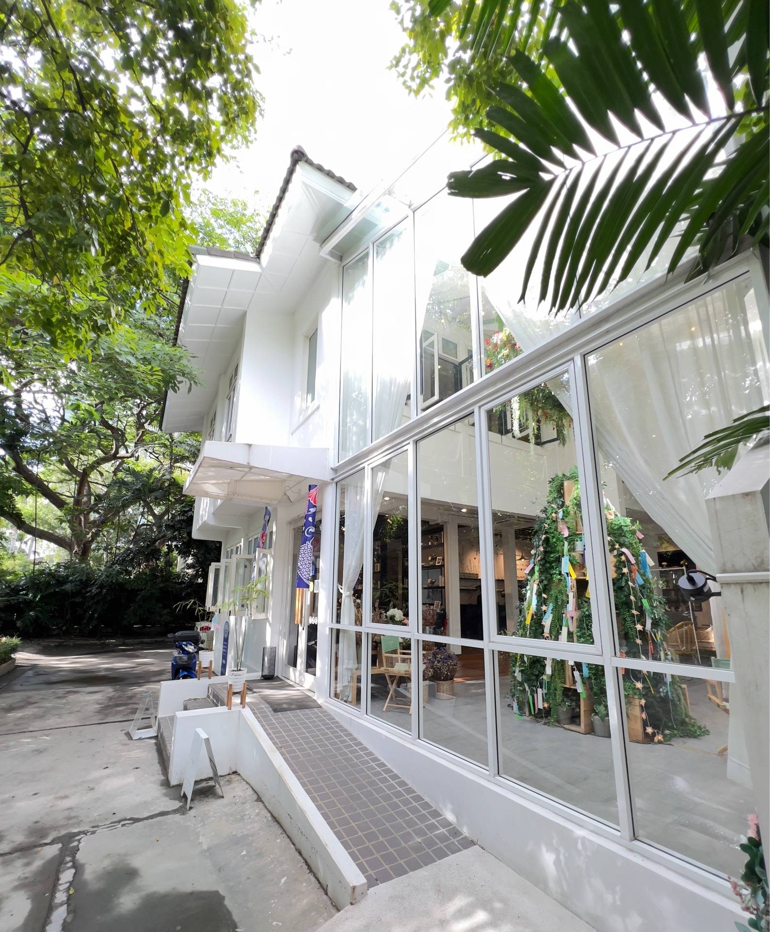 รีวิว Ryoku Cafe りょくカフェ สุขุมวิท 35 - บรรยากาศดีชิลด์ๆผ่อนคลายร่มรื่น ...