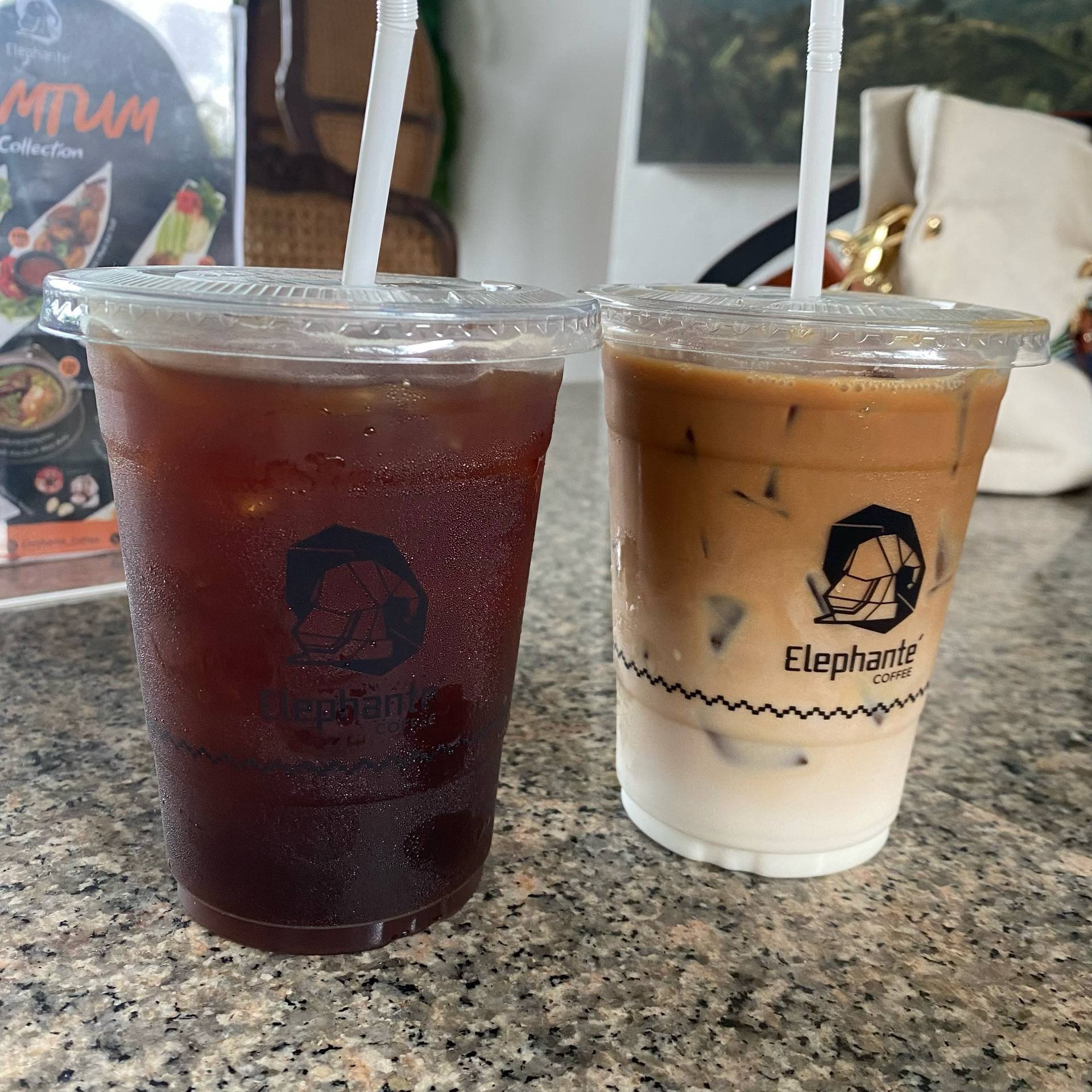 รีวิว Elephante' Cafe บ้านเพ - กาแฟใช้ได้ ราคาไม่แพง บริการกันเองดีครับ