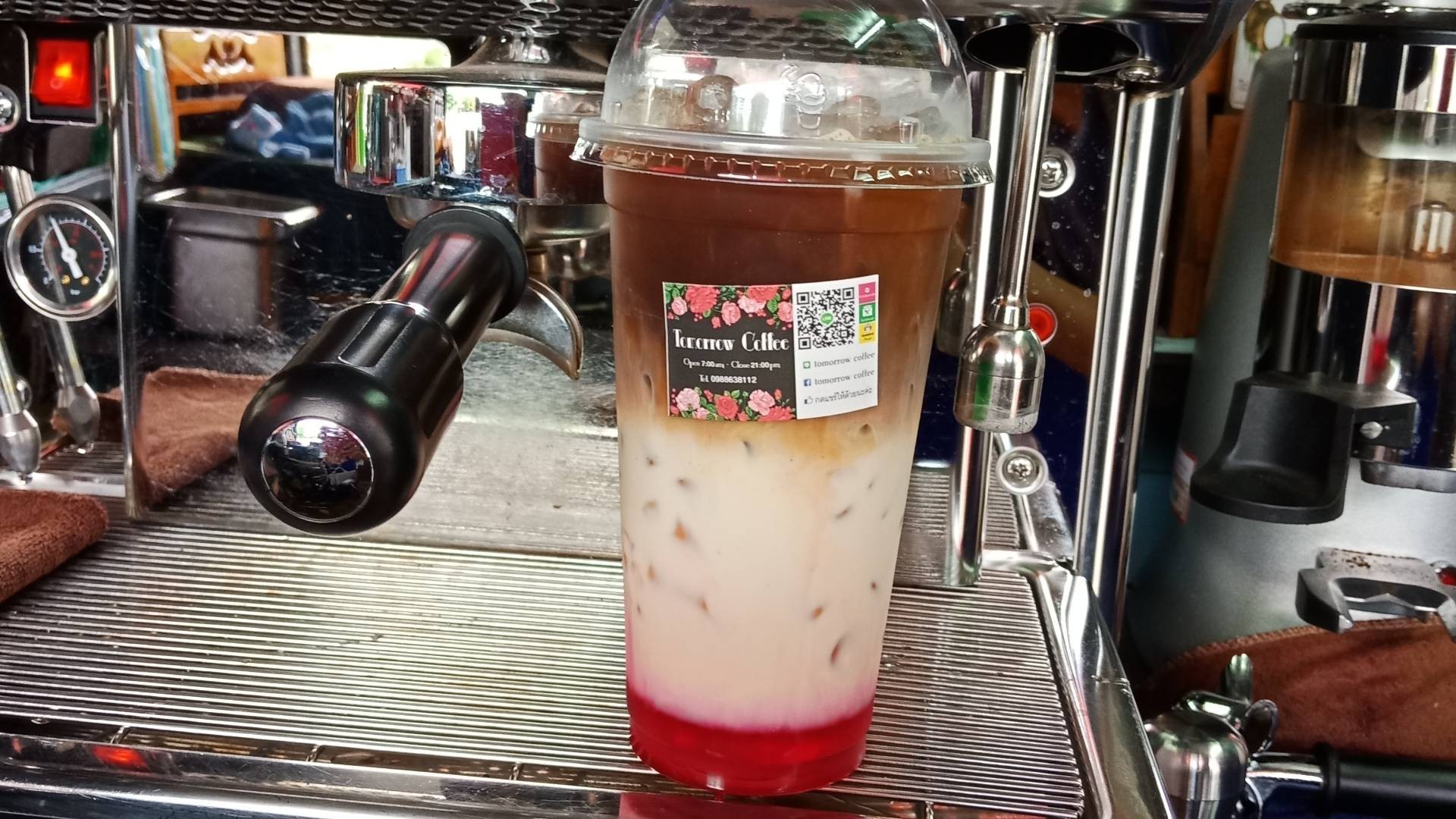 [รีวิว] ร้าน Tomorrow Coffee ถนนเทพกระษัตรี | เมนูแนะนำ รูปภาพ ราคา