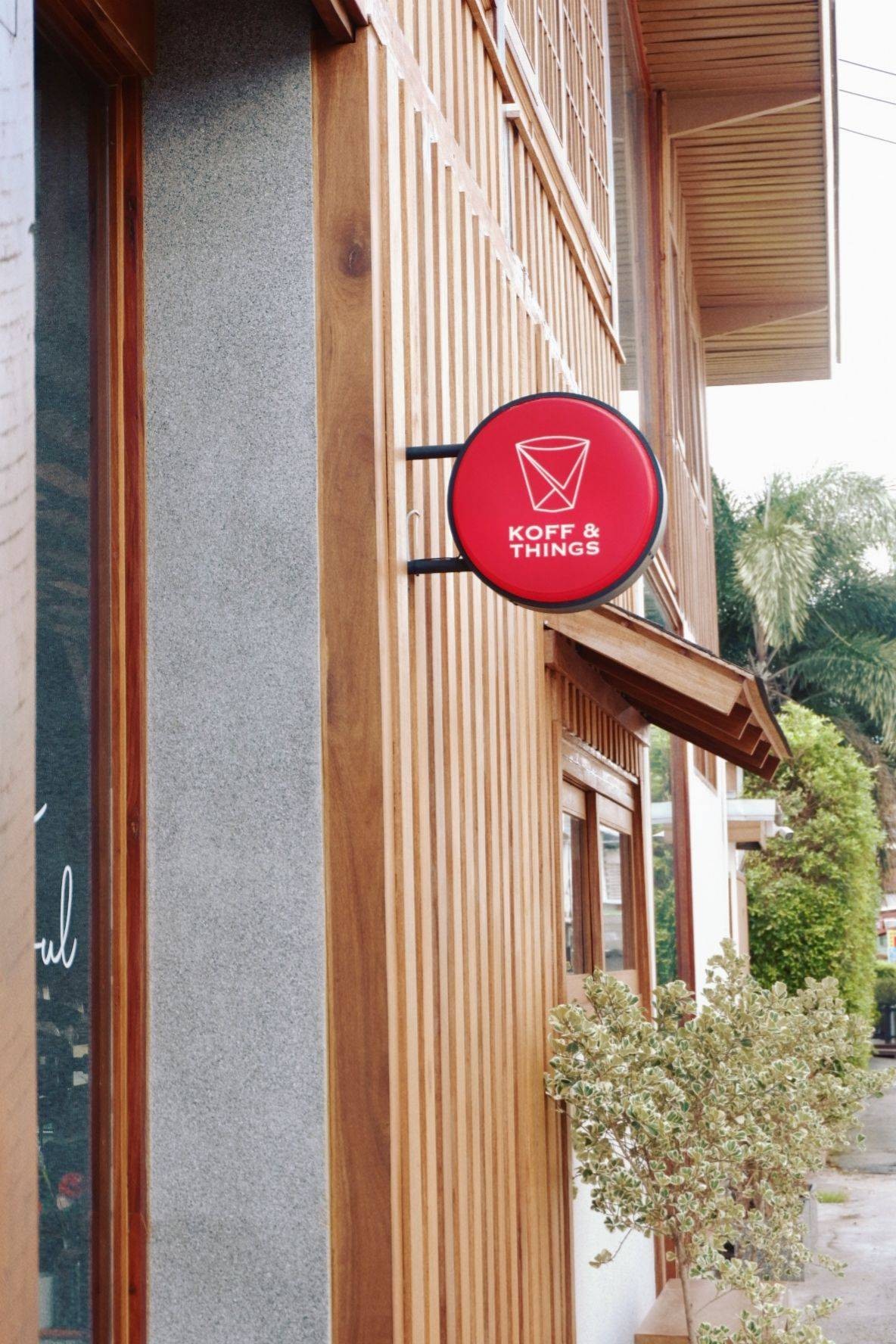 รีวิว Koff&things - คาเฟ่สุดคาวาอี้