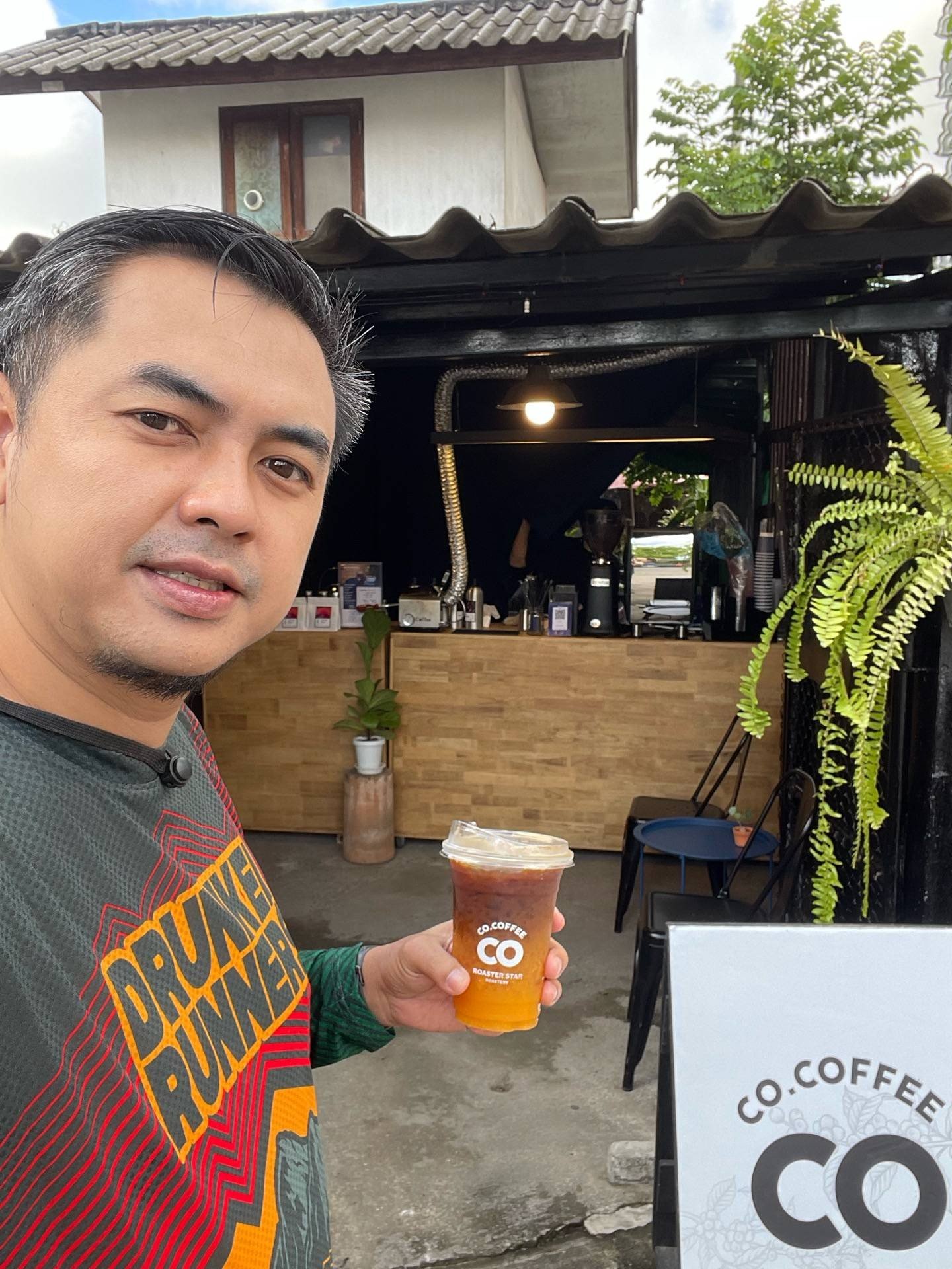 รีวิว co.coffee x roaster star - คาเฟ่เล็กๆย่านวัวลาย