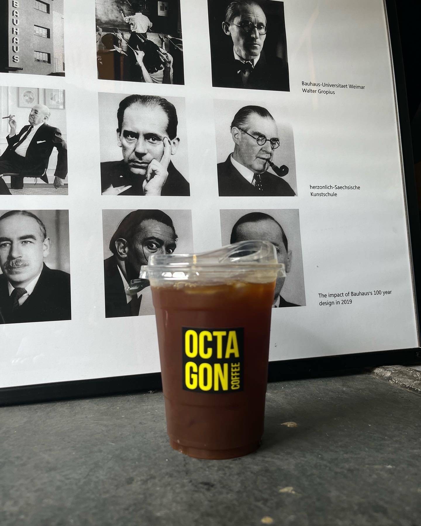 รีวิว Octagon coffee เมืองเชียงราย - ใครอยากกินกาแฟ หรือไซรัปผลไม้ มี ...