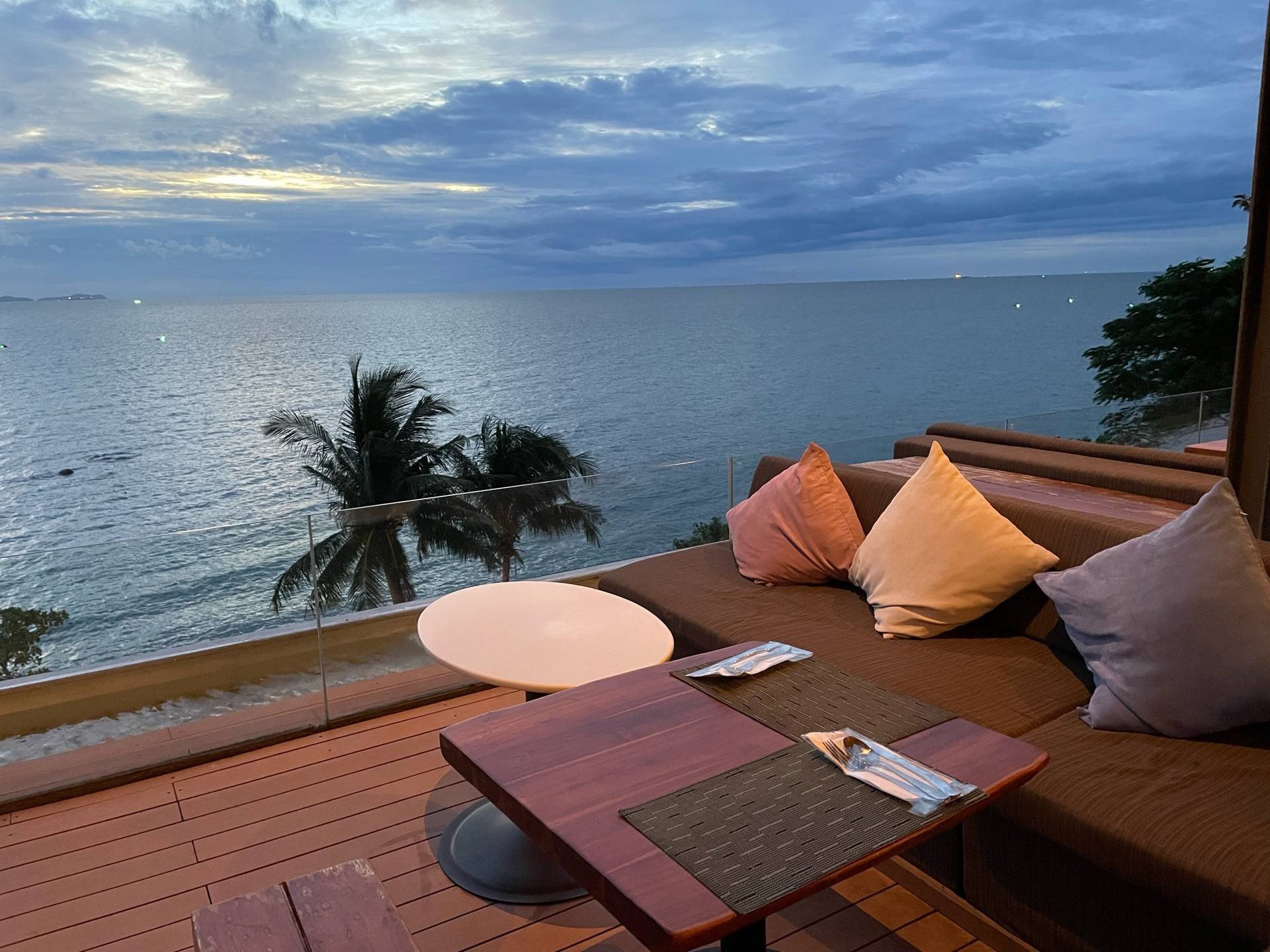 รูป Radius Restaurant at Cape Dara Resort - Wongnai