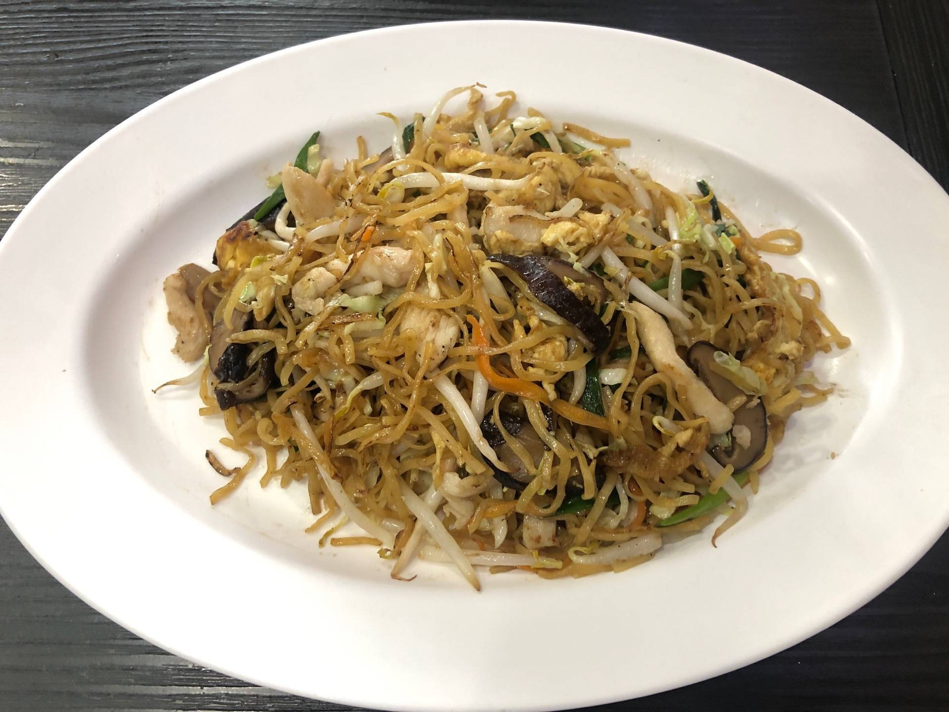 รีวิว Little Dragon Dim Sum & Restaurant Bangrak - ผัดหมี่ฮ่องกง ...