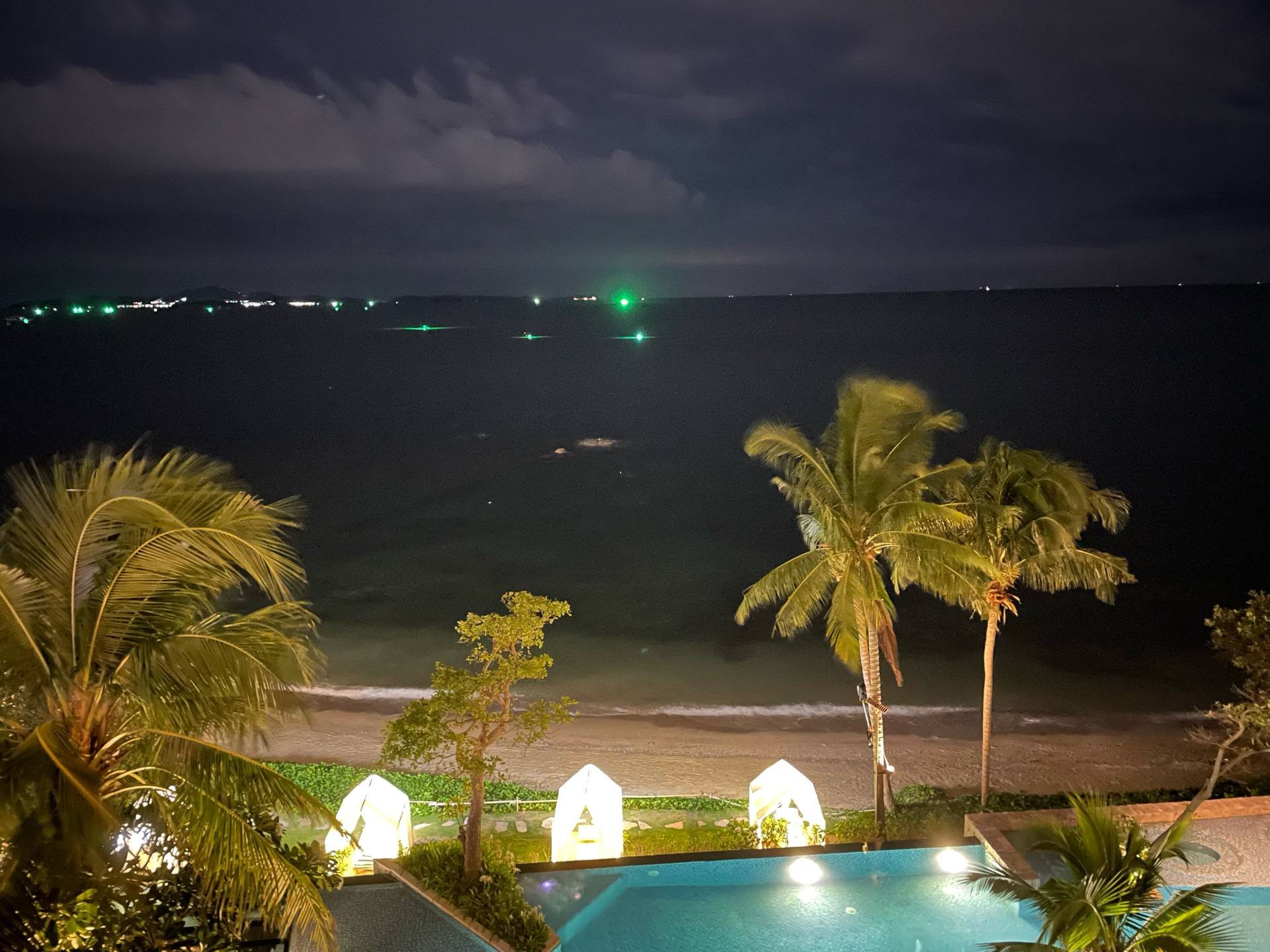 รูป Radius Restaurant at Cape Dara Resort - Wongnai