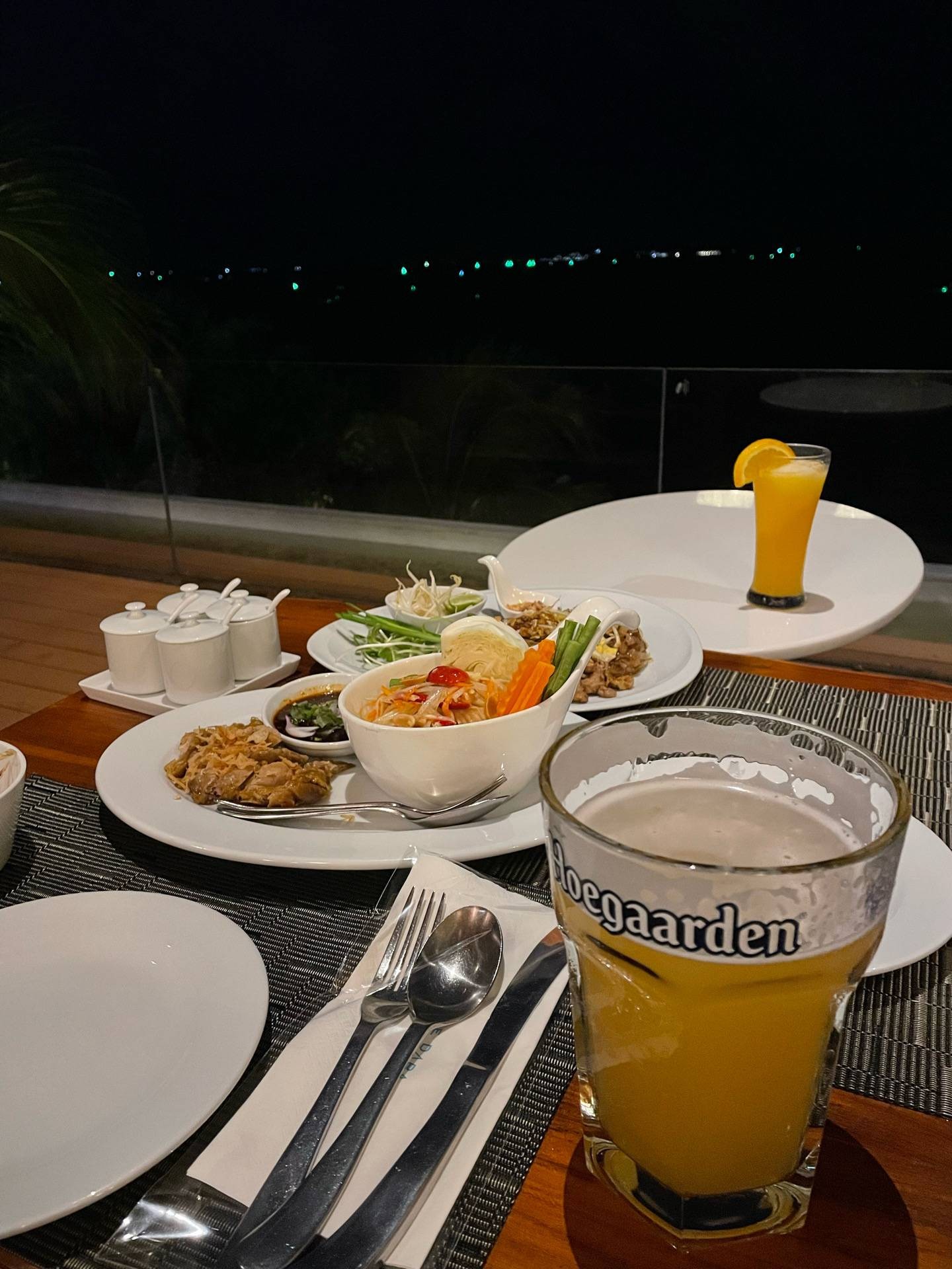รูป Radius Restaurant at Cape Dara Resort - Wongnai