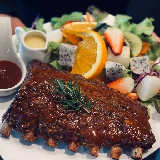 รีวิว One Tea Cafe กาญจนบุรี - ชาเขียวกับสลัดอร่อยดีคะ