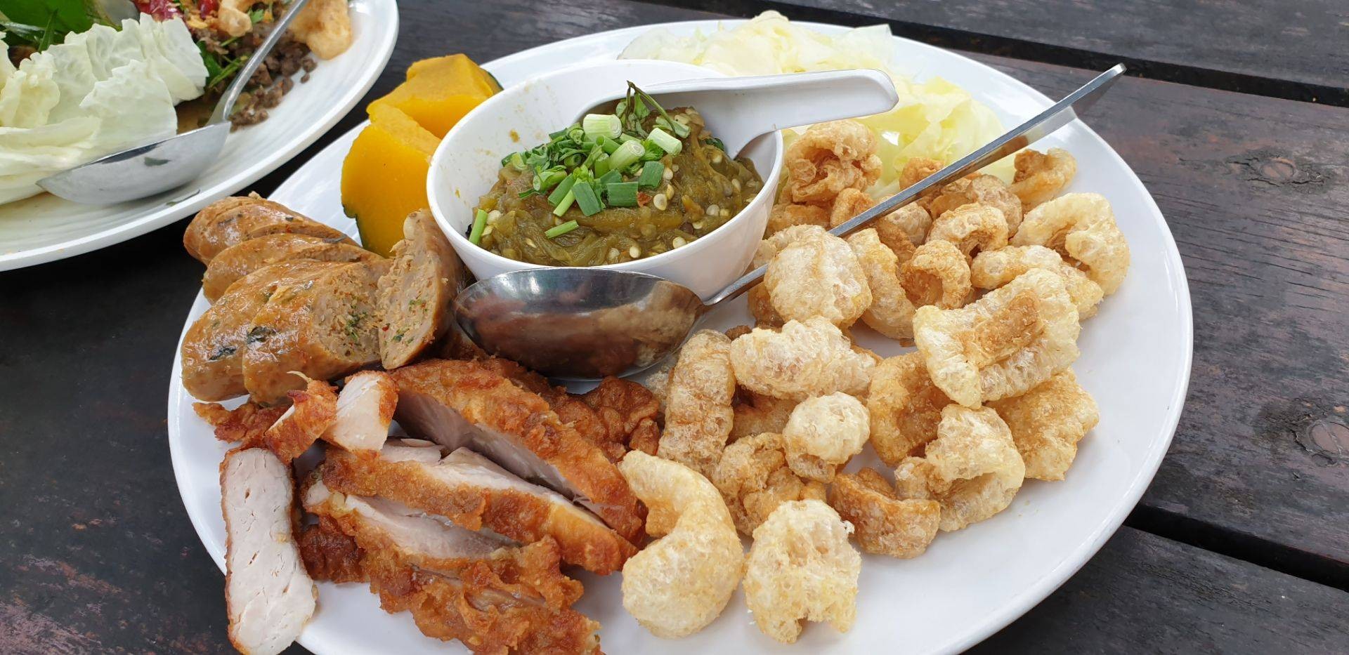 ออเดิฟเมือง ร้าน กาแล