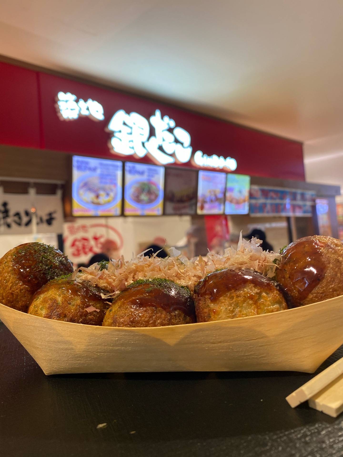 รีวิว Gindaco Aeon Mall Naritra - อร่อยกว่าไทย ปลาหมึกยิ่งใหญ่