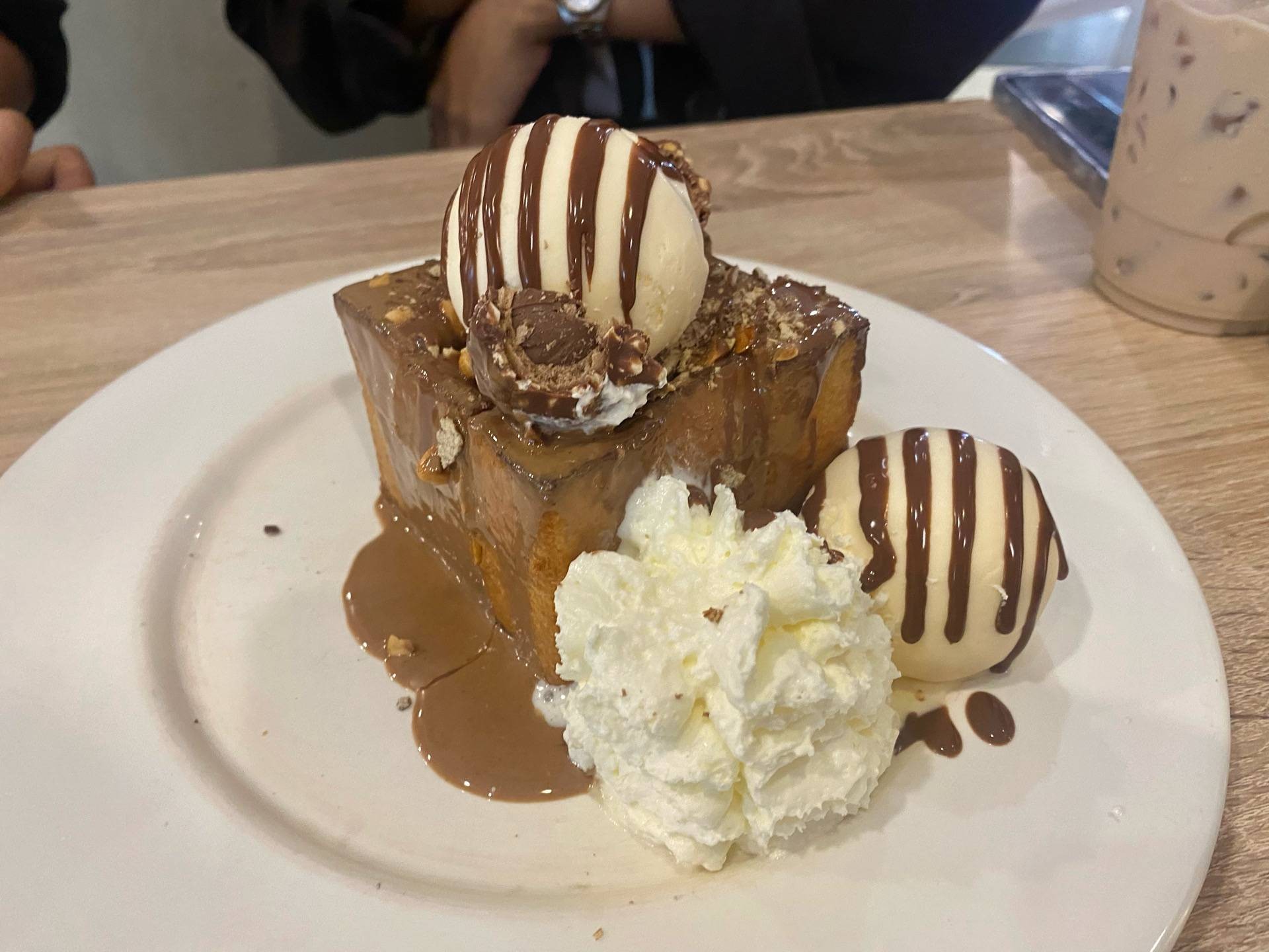 รีวิว After You Dessert Café เทอมินอล 21 - ร้านขนมที่คนเยอะยันห้างปิด