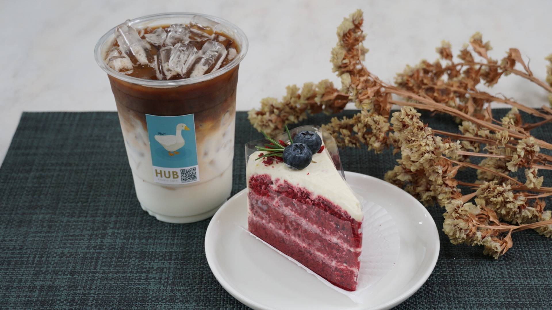 HUB studio cafe - ฮับ สตูดิโอ คาเฟ่ - สั่งอาหารเดลิเวอรี | Wongnai x ...