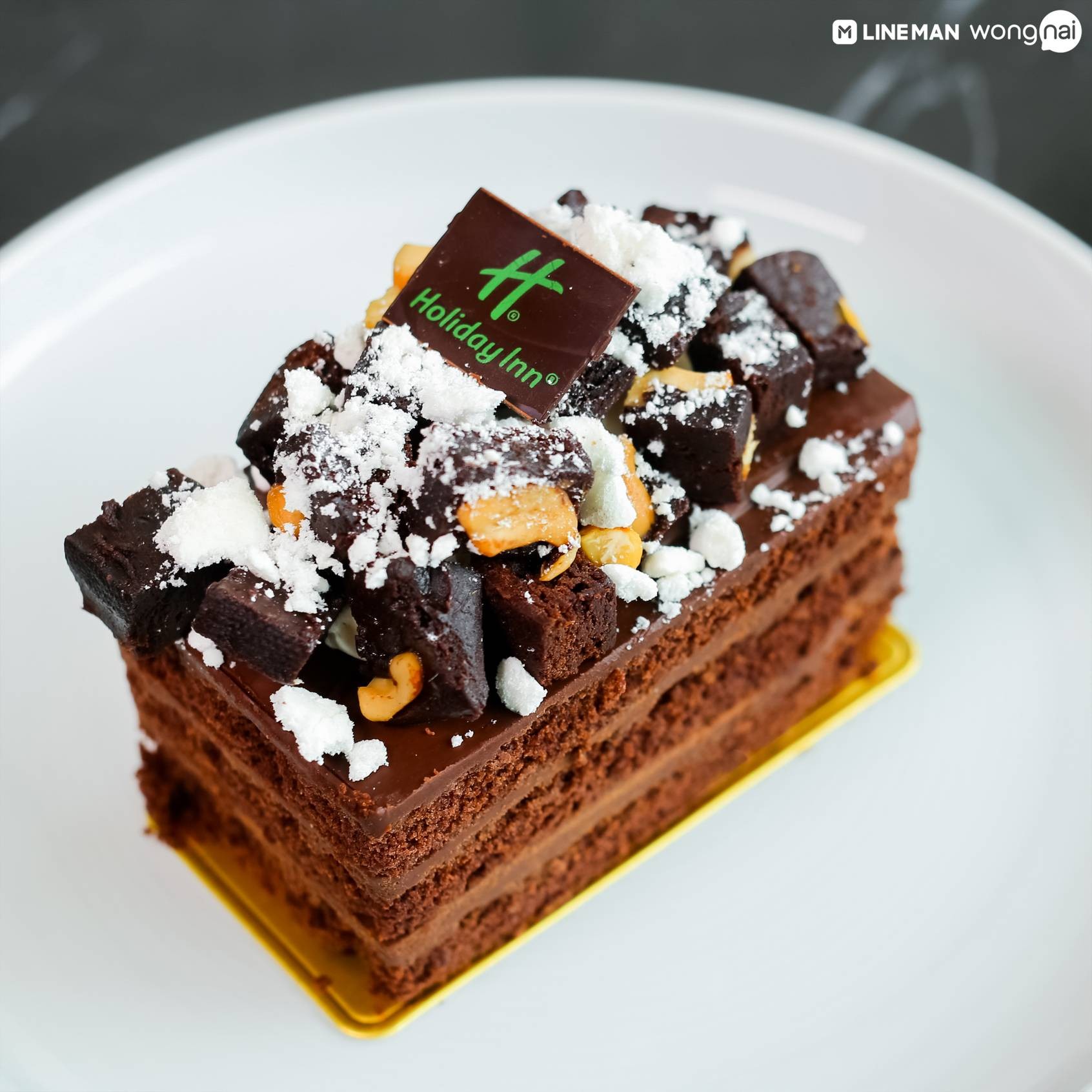 ช๊อคโกเแล็ตฟลัดจ์เค้ก • 160 บาท ร้าน The Hub Bar & Deli by Holiday Inn ...