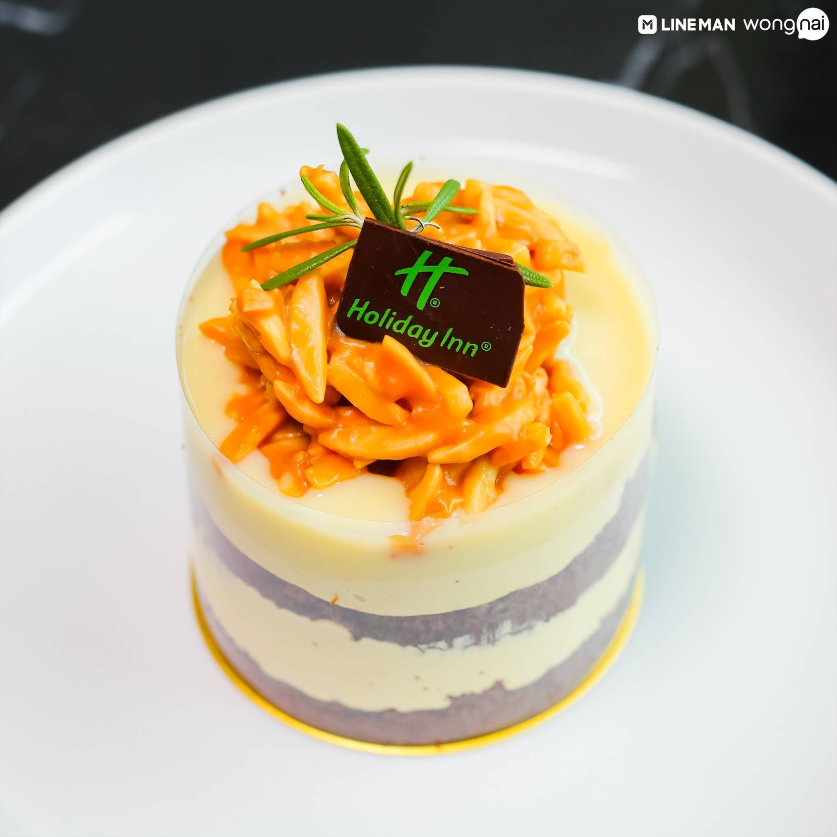 พีนัทบัตเตอร์เค้ก • 140 บาท ร้าน The Hub Bar & Deli by Holiday Inn Siracha