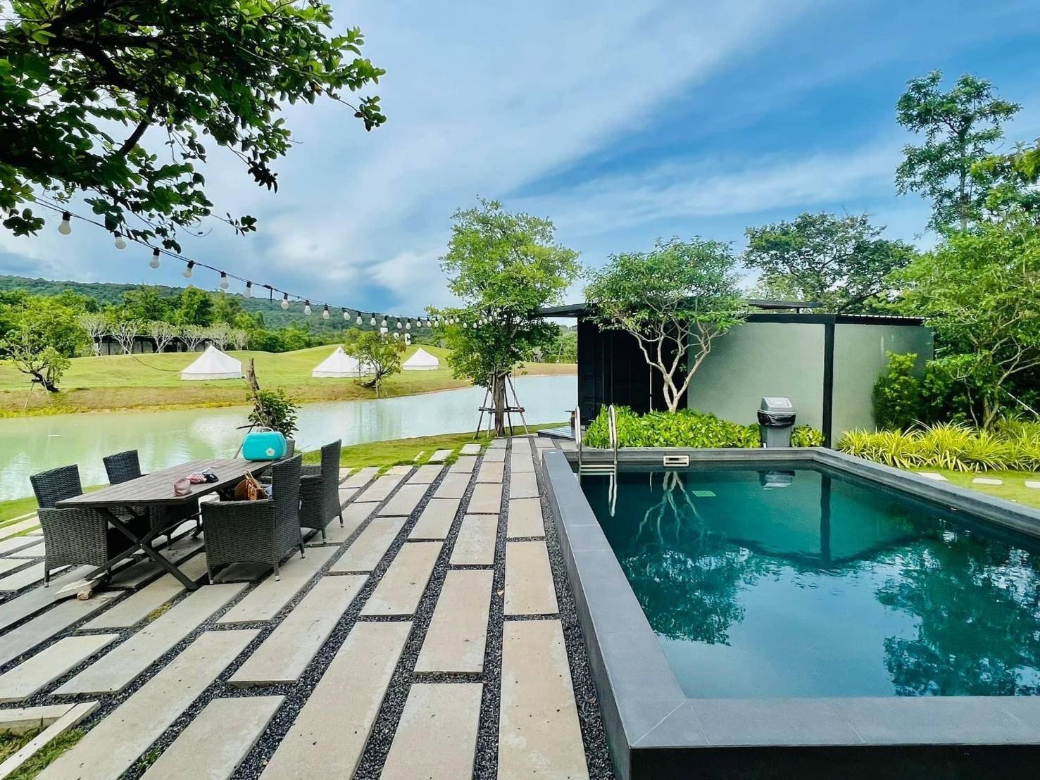 รูป Esc base camp เขาใหญ่ ปราจีนบุรี