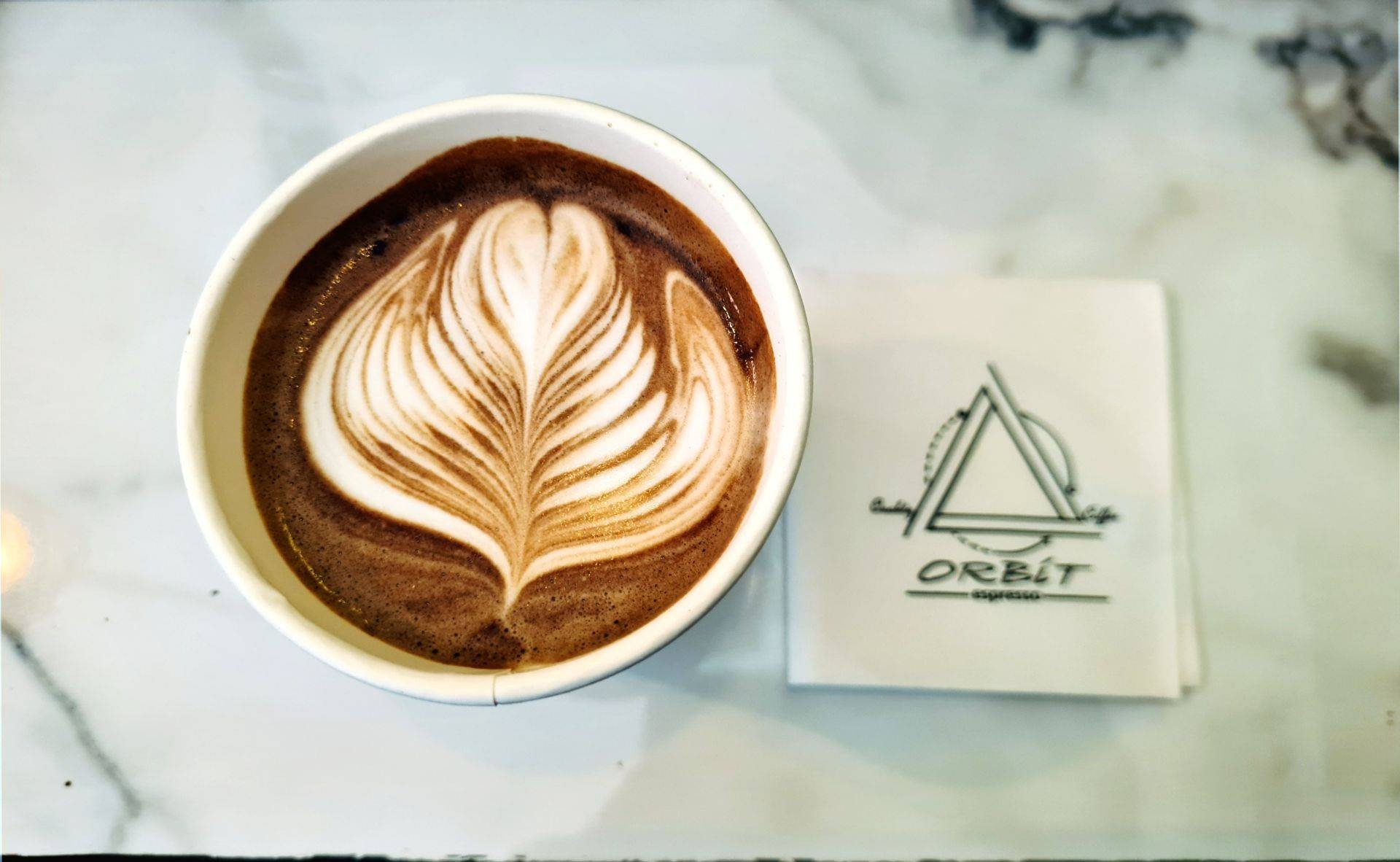 Hot Chocolate Latte ร้าน ORBiT espresso BKK พหลโยธิน35 - Wongnai