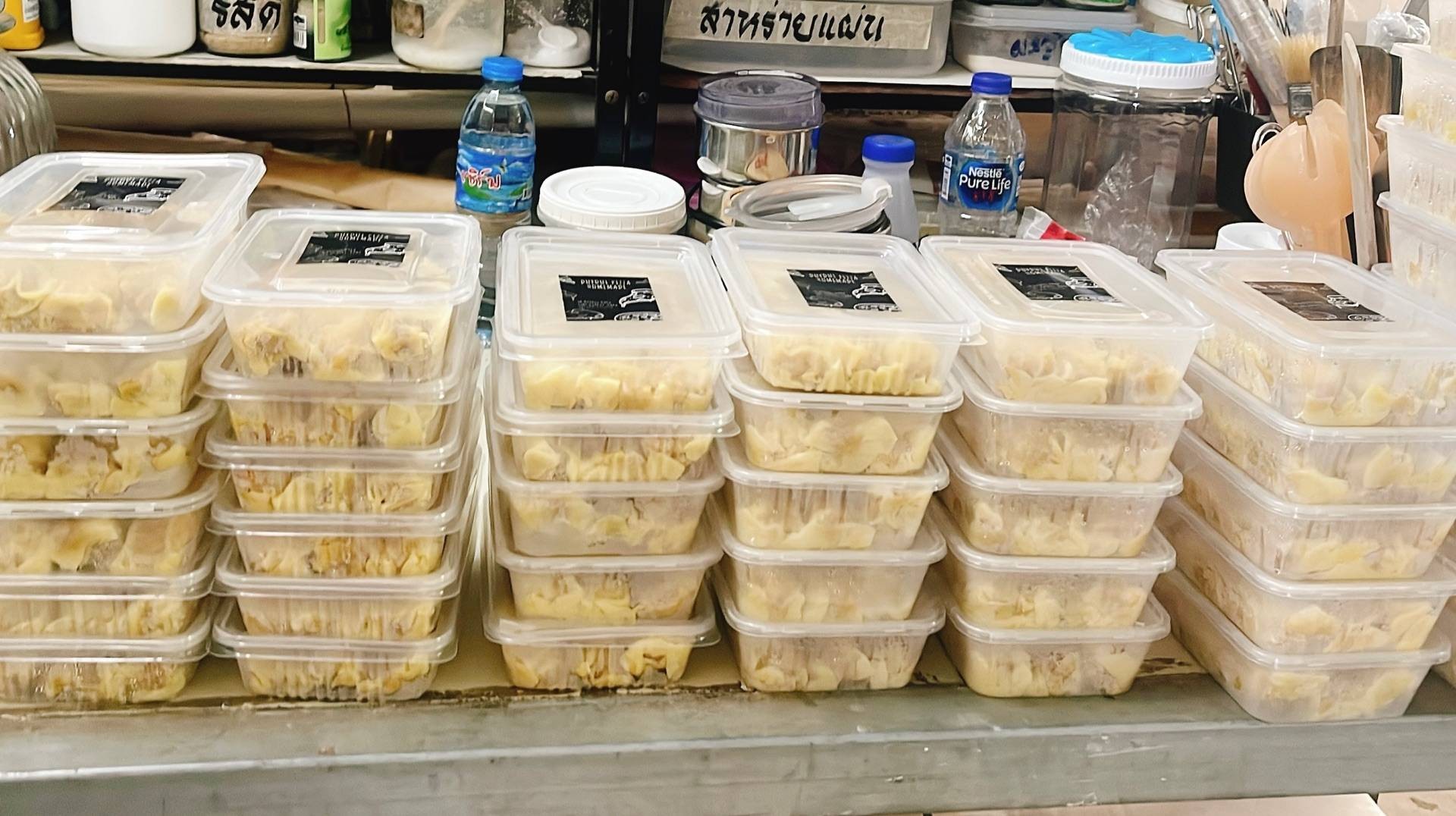 GIN GYO Banmoh(กินเกี๊ยวบ้านหมอ) - สั่งอาหารเดลิเวอรี | Wongnai x LINE MAN