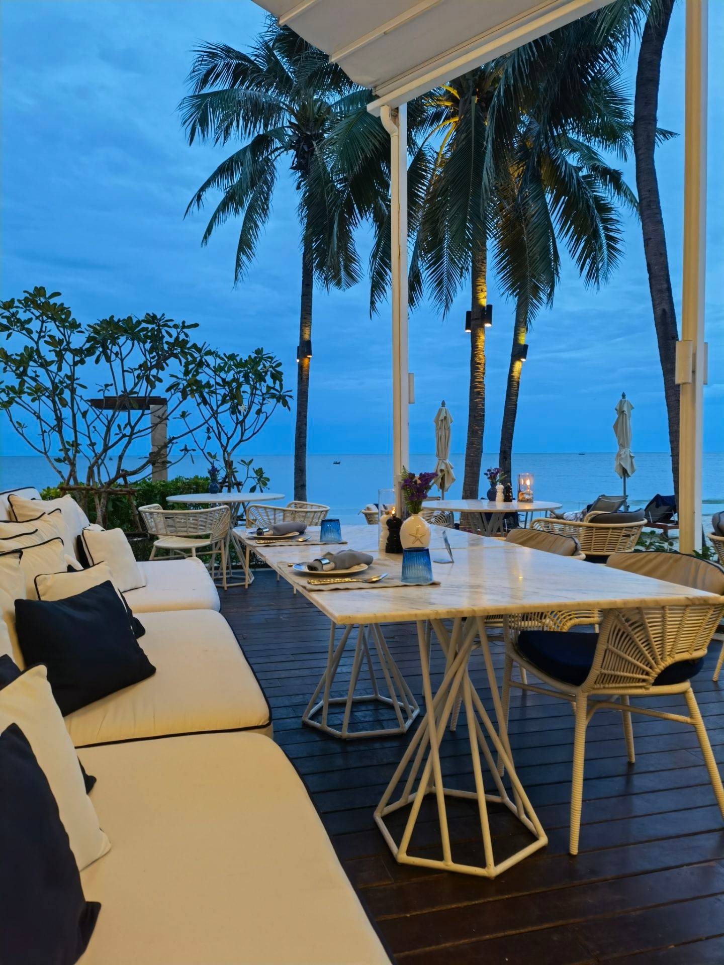รูป Azure Bar & Restaurant @InterContinental Huahin