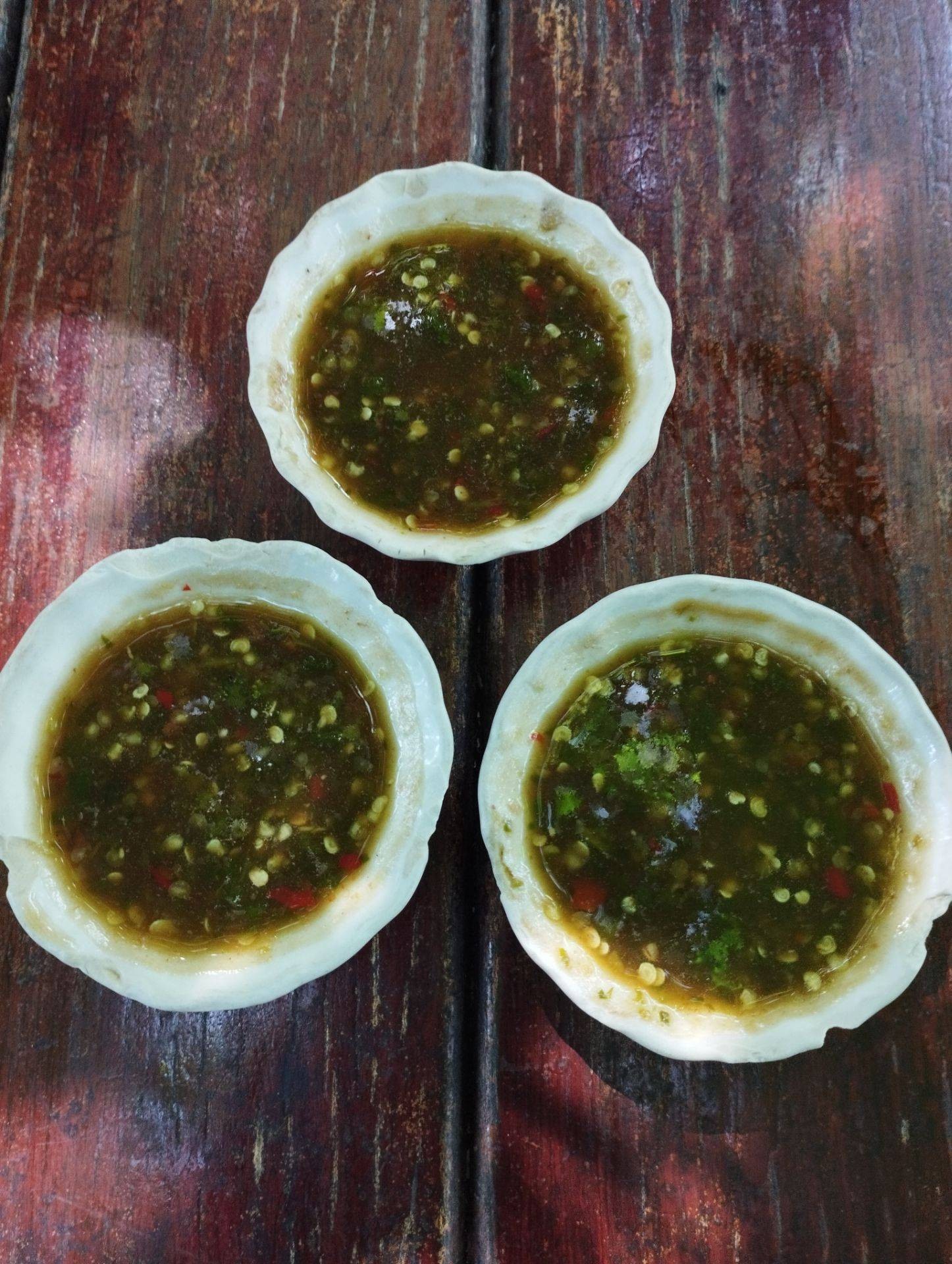 น้ำจิ้มรสเด็ด ร้าน ก๋วยเตี๋ยวเฮียตี๋น้อย เนินมะกอก