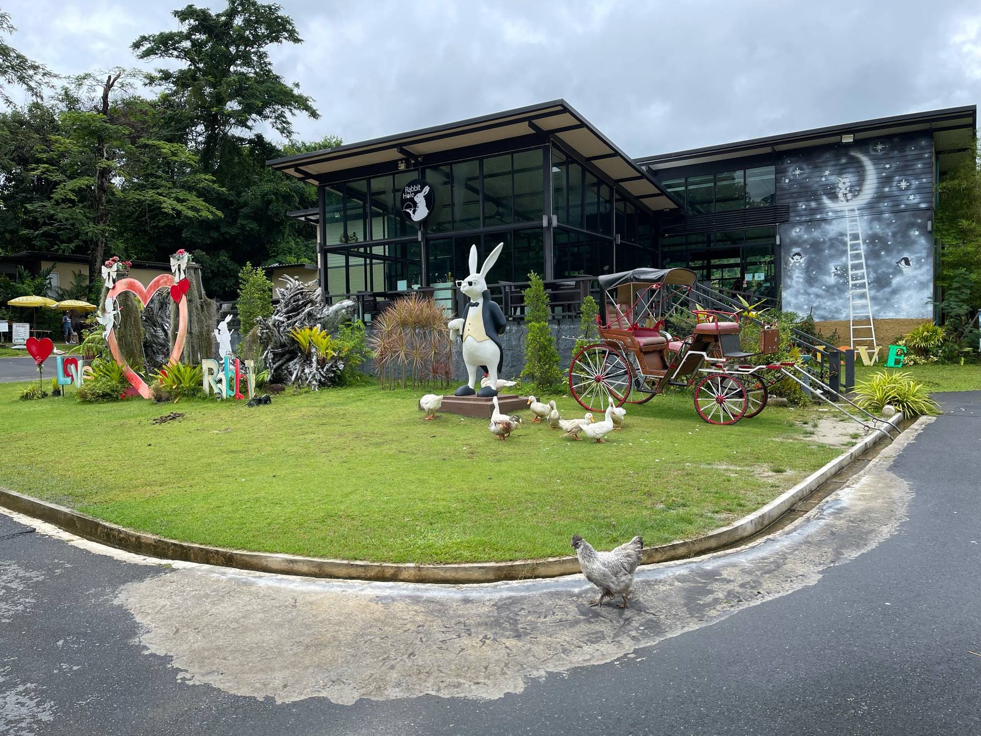 รูป Rabbit Hole @ Phuket