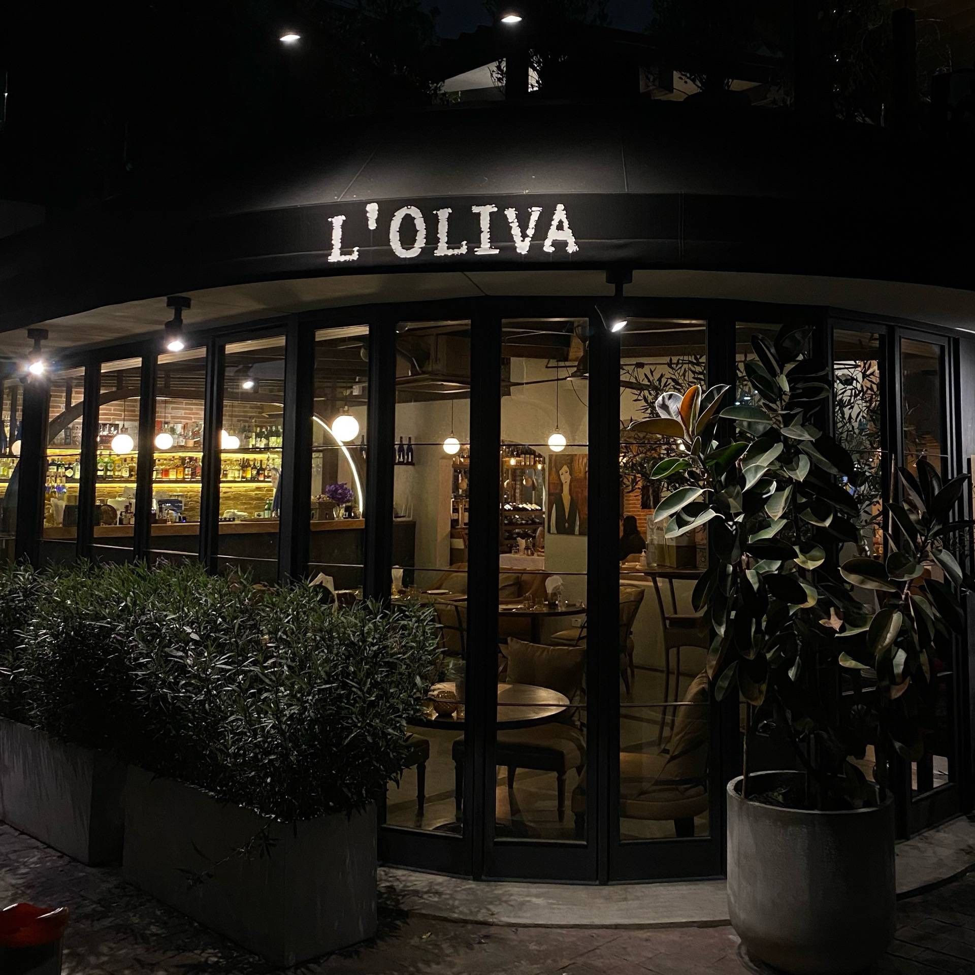 รีวิว L'Oliva Ristorante Italiano & Wine Bar - บรรยากาศคือที่สุด - Wongnai