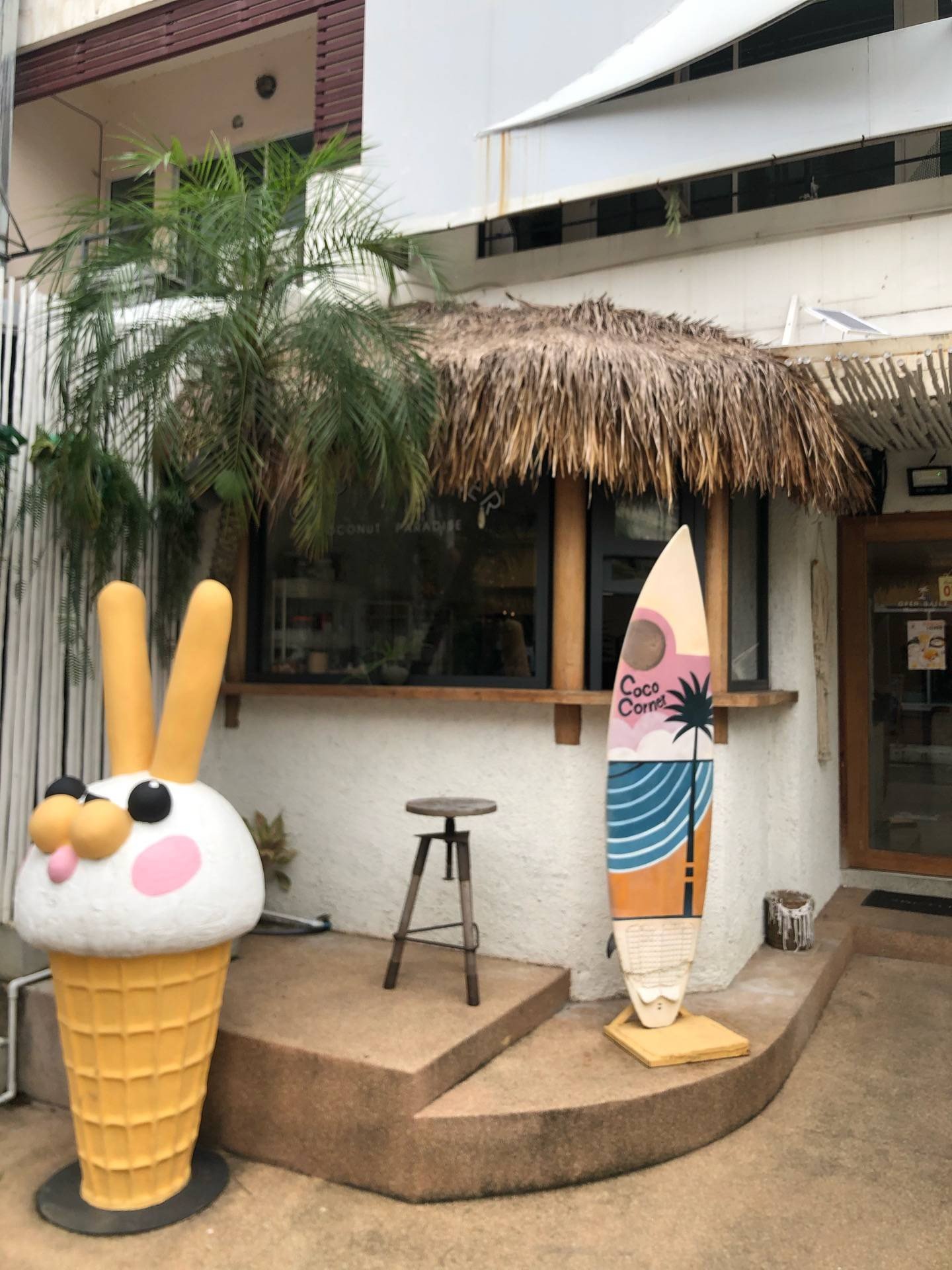 รีวิว Coco corner coconut - ร้านคาเฟ่เล็กๆกลางซอย13นิมมาน บรรยากาศภายใน ...