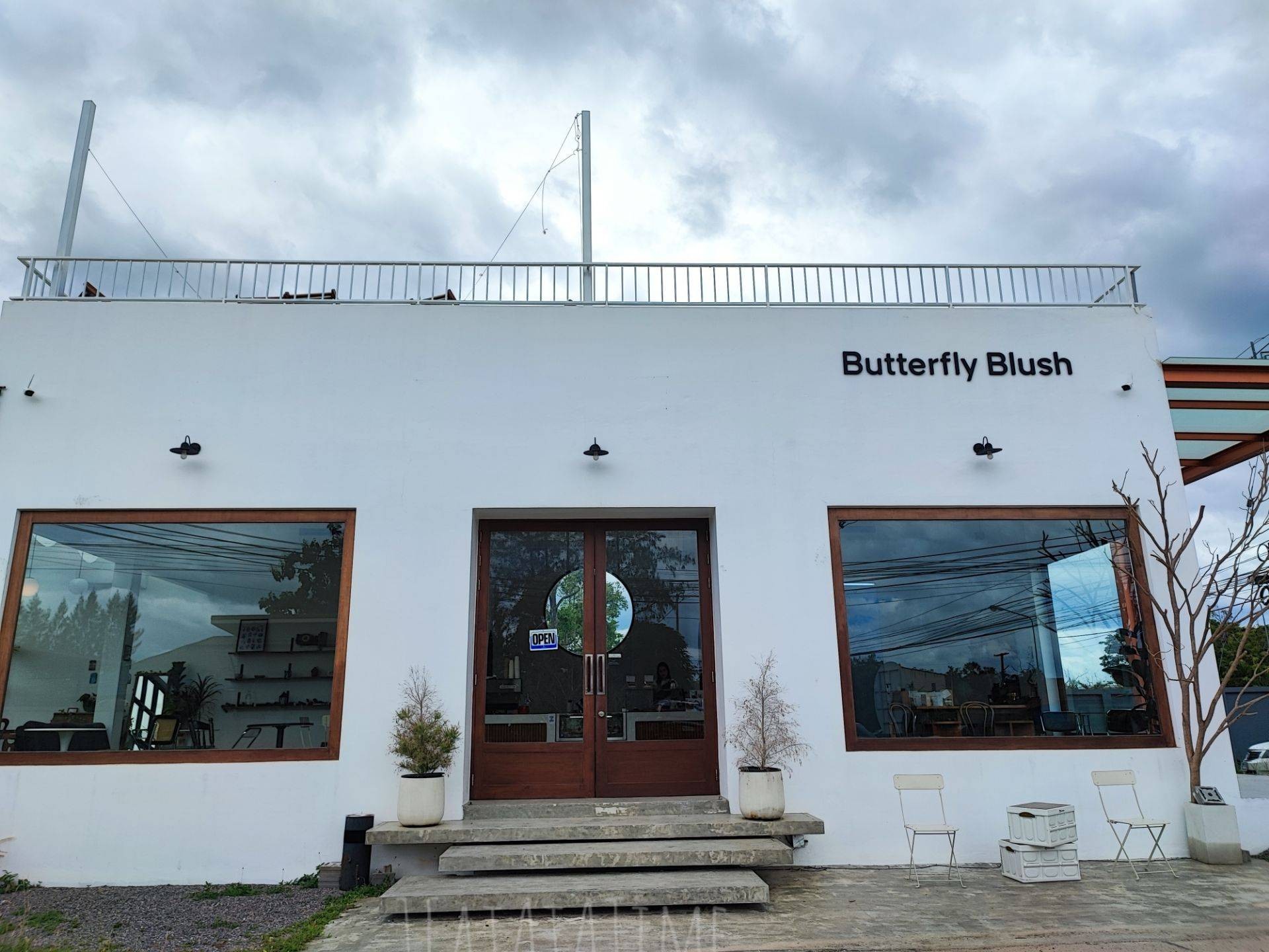 รีวิว Butterfly Blush Cafe - คาเฟ่น่ารัก ขนมดี เครื่องดื่มดี