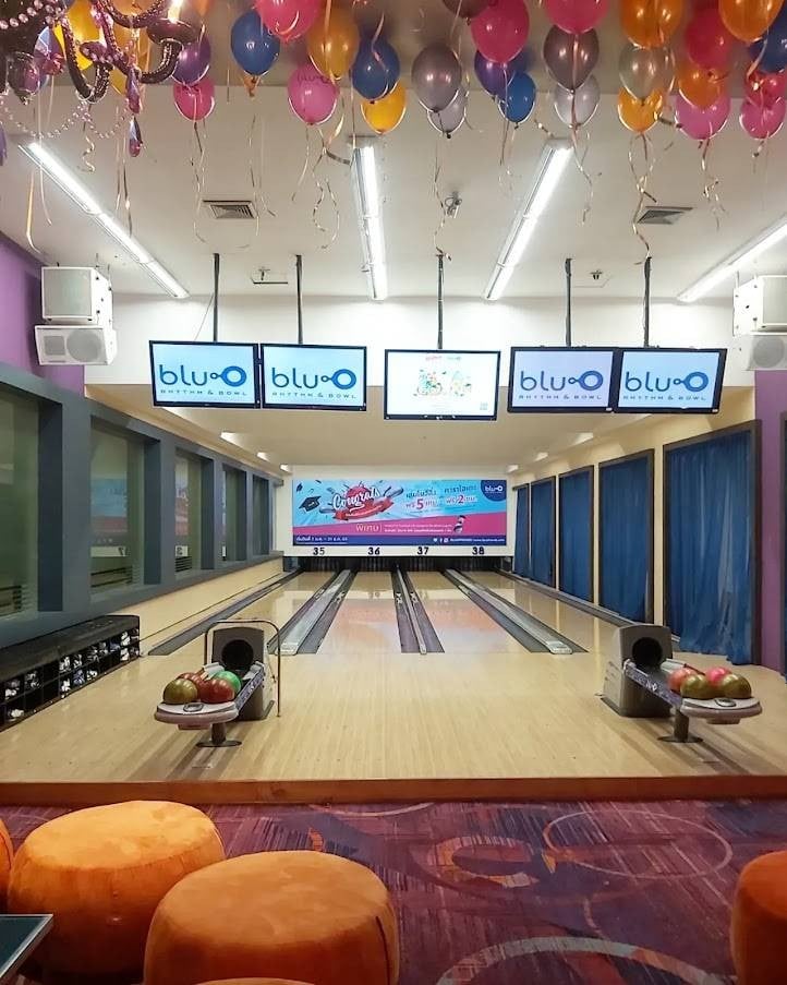 รีวิว Blu-O Rhythm & Bowl สยามพารากอน - 'โยนโบว์ลิ่ง & คาราโอเกะแบบ ...