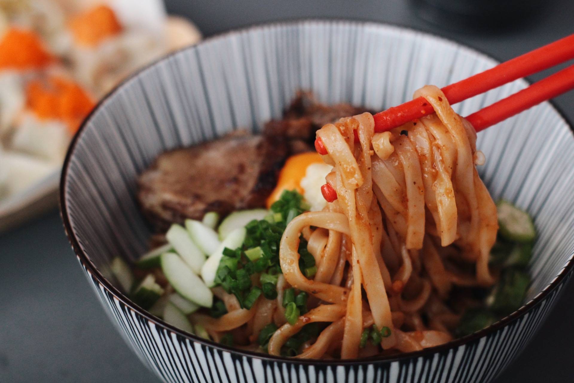 รูป Feng Zhu เฟิงจู-หมูเจริญ เกี๊ยวซ่าหน้าเปิด - Wongnai