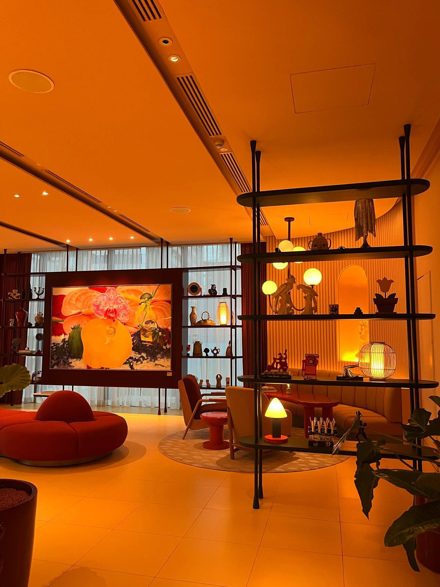 รีวิว The Parlor - 🌹The Parlor🍹บาร์และร้านอาหารที่ตกแต่งร้านได้สวยงามมี ...