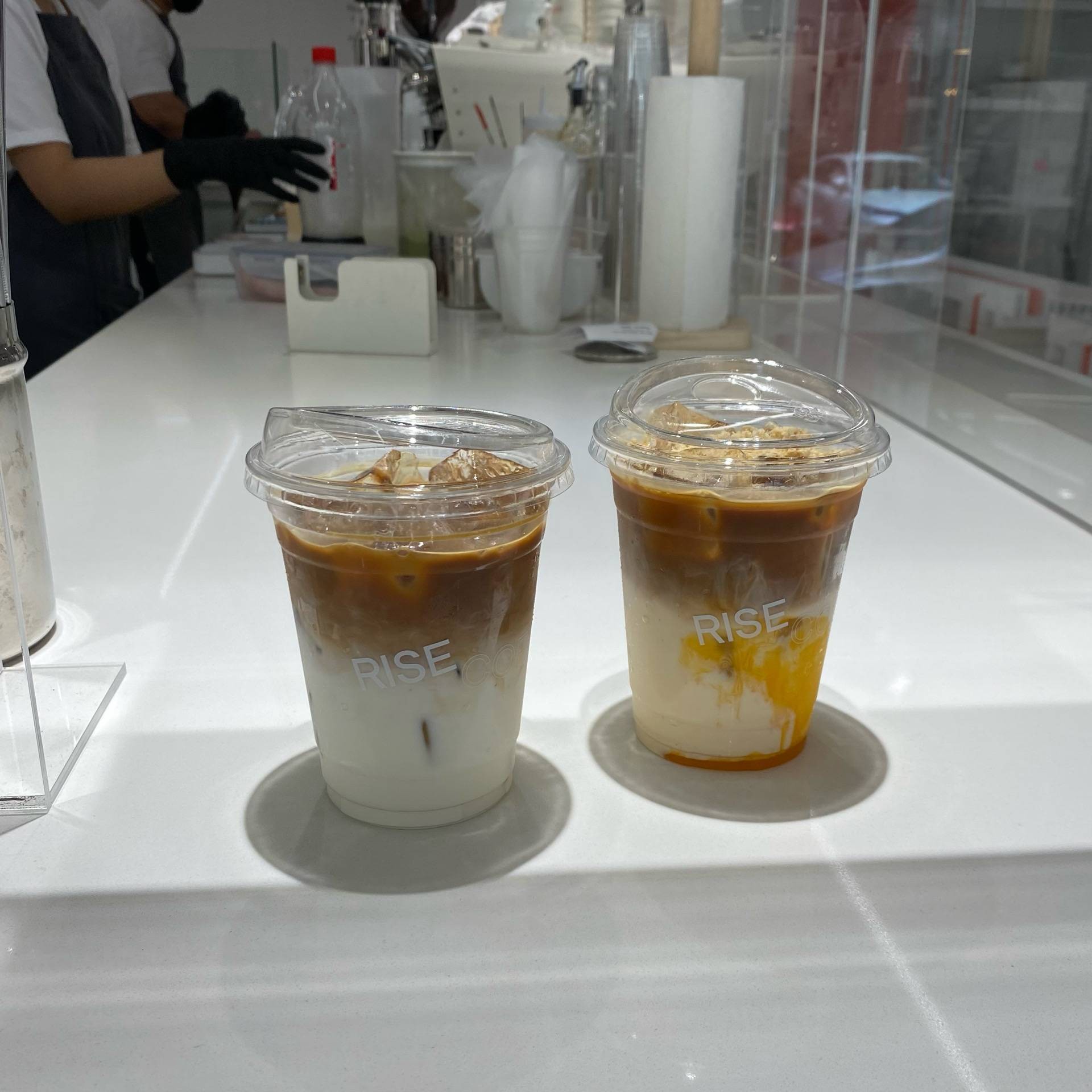 รีวิว RISE COFFEE - Flagship Store - ร้านกาแฟสะดุดตาย่านเพลินจิต - Wongnai