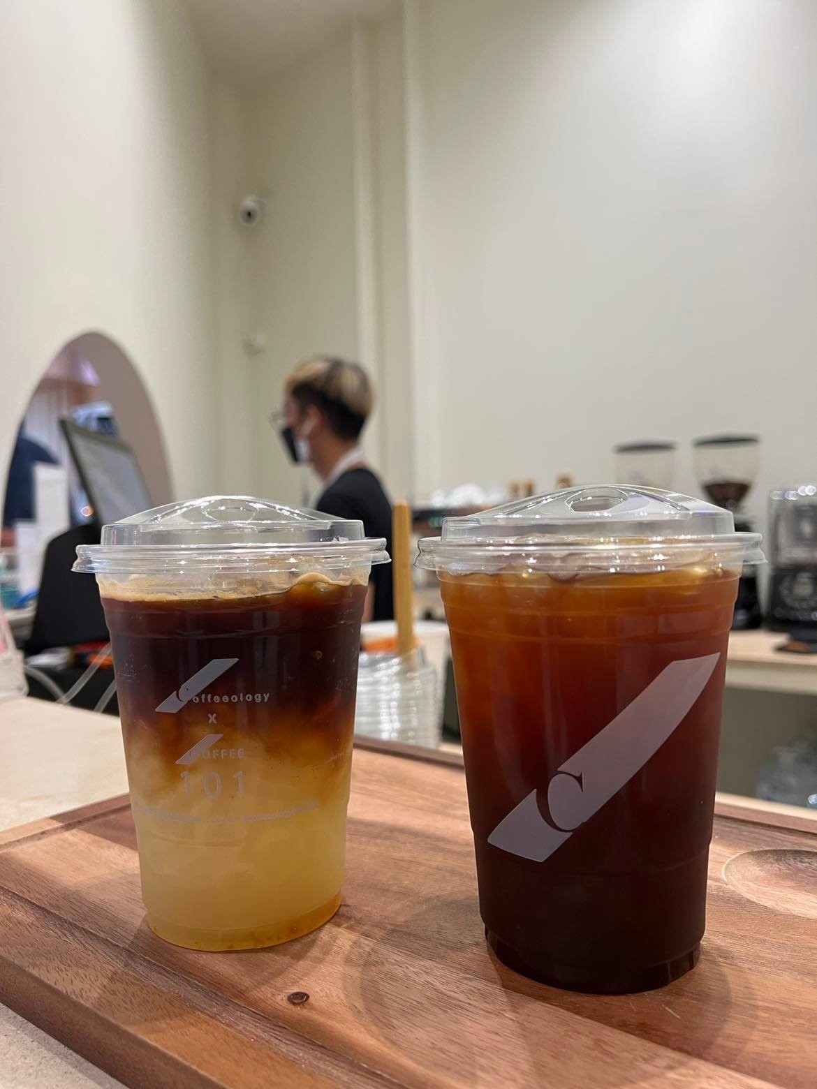 รีวิว Coffee 101 เซ็นทรัลเวิลด์ - Coffee 101 คาเฟ่แนวมินิมอล - Wongnai