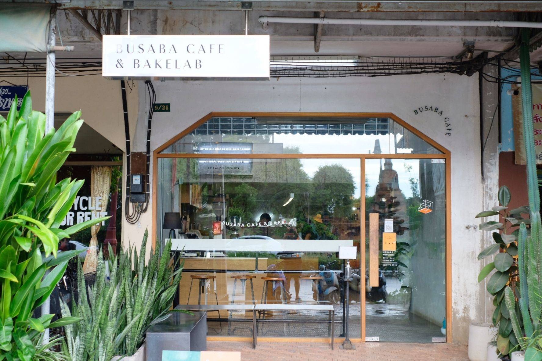 รีวิว Busaba Cafe & Bake Lab Bake Lab - กาแฟดี ขนมอร่อย วิวสุดมาก