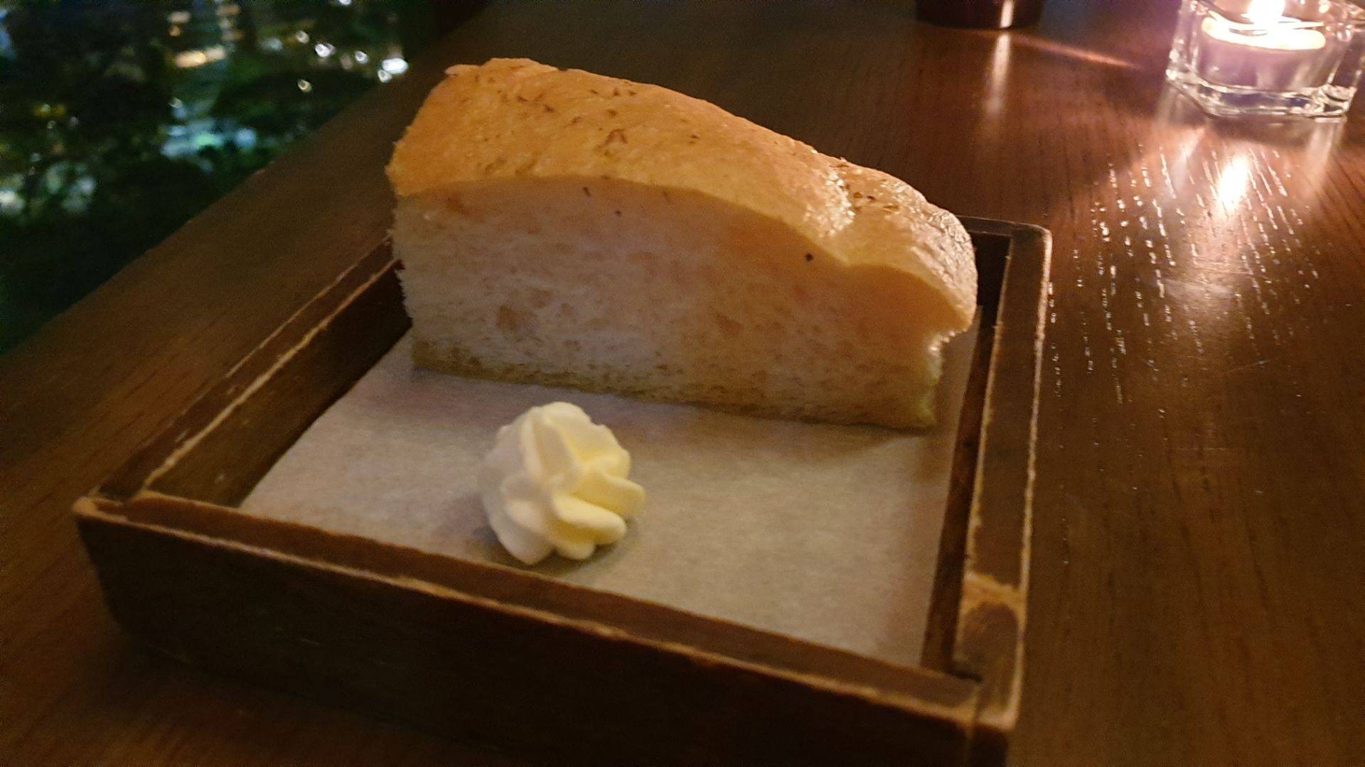 Complimentary Bread ร้าน CHAR Bangkok ลุมพินี - Wongnai