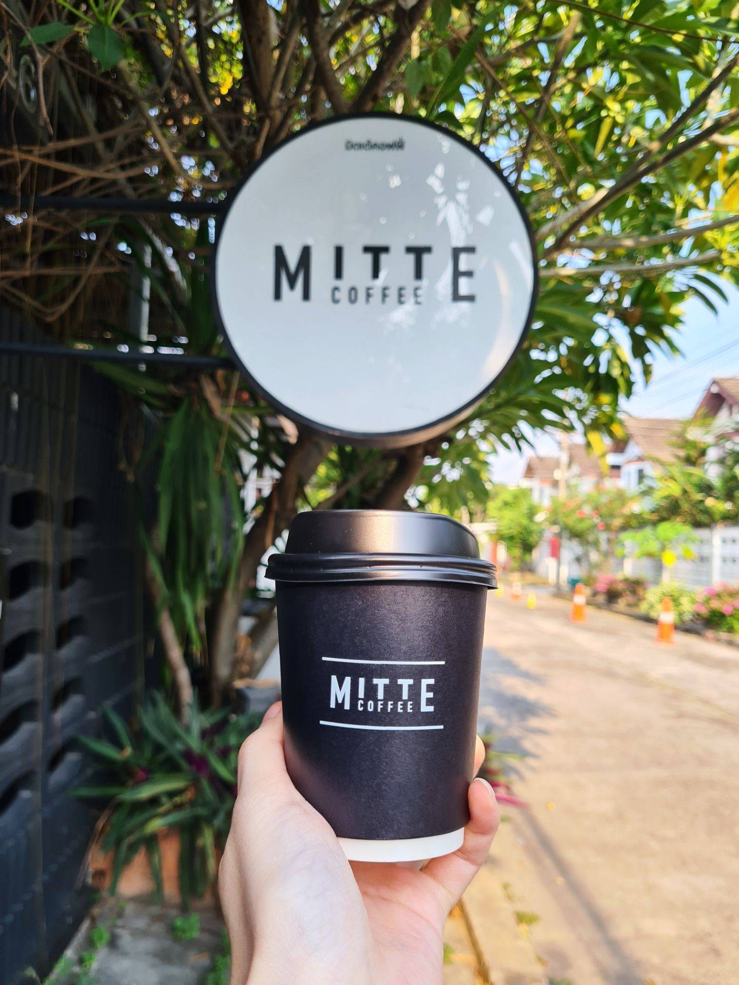 รูป Mitte Coffee, Cafe & Friends หมู่บ้านเมืองทองธานีโครงการ 4 - Wongnai