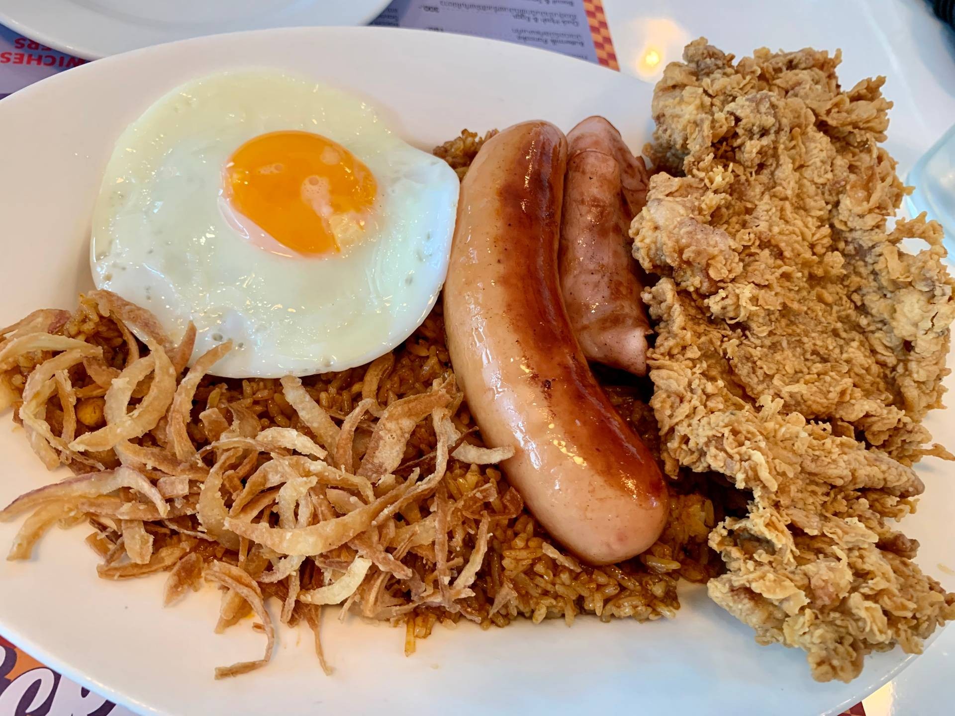 รีวิว Mickey's Diner BKK - ไก่ทอดอร่อยมากกกก กรอบนอกนุ่มใน หมักมารสชาติ ...