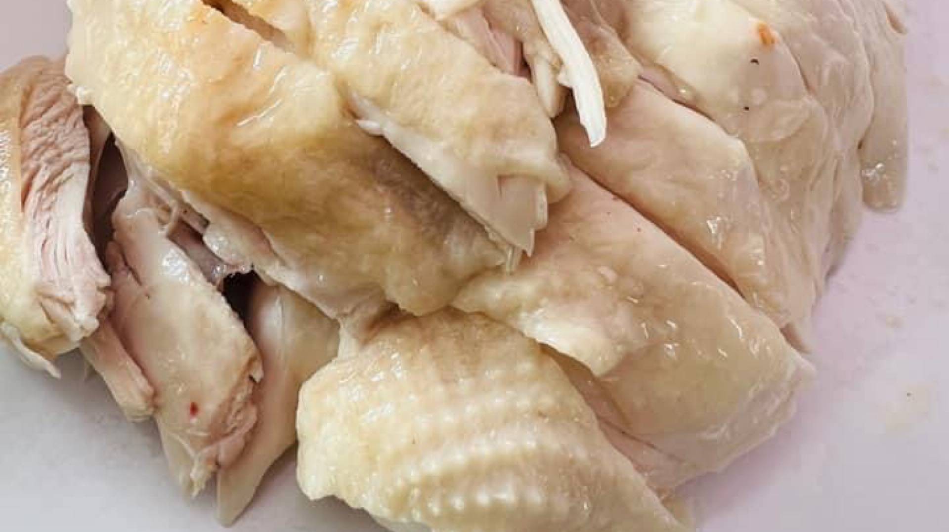 ข้าวมันไก่ตอน แม่สัญญา (สูตรไหหลำ) - สั่งอาหารเดลิเวอรี | Wongnai x LINE MAN