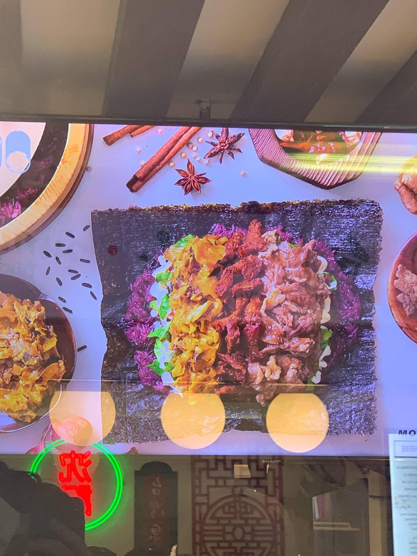 รูป Fantuan Thailand BTS Sala Daeng