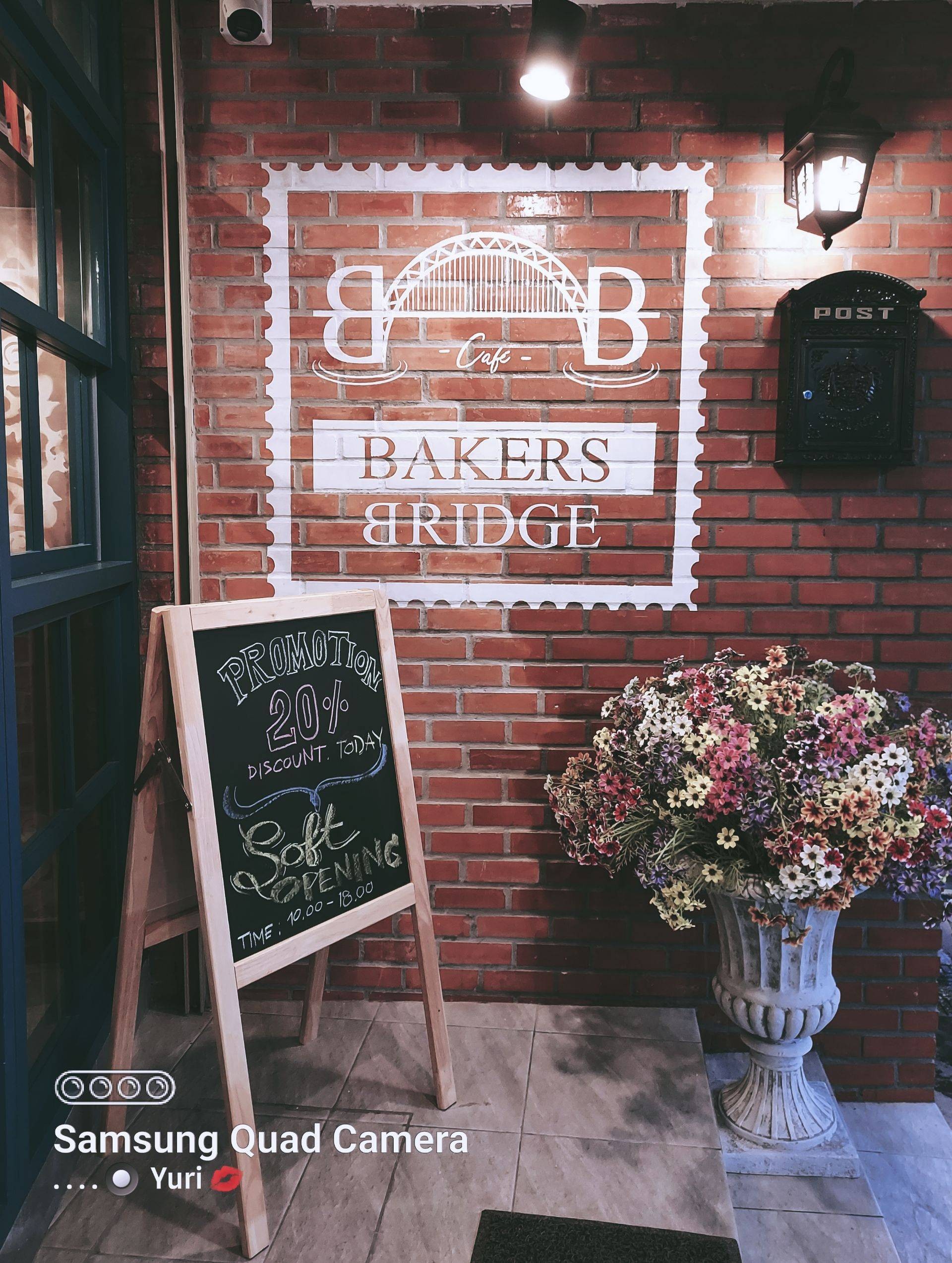รูป Bakers Bridge Cafe สะพานควาย